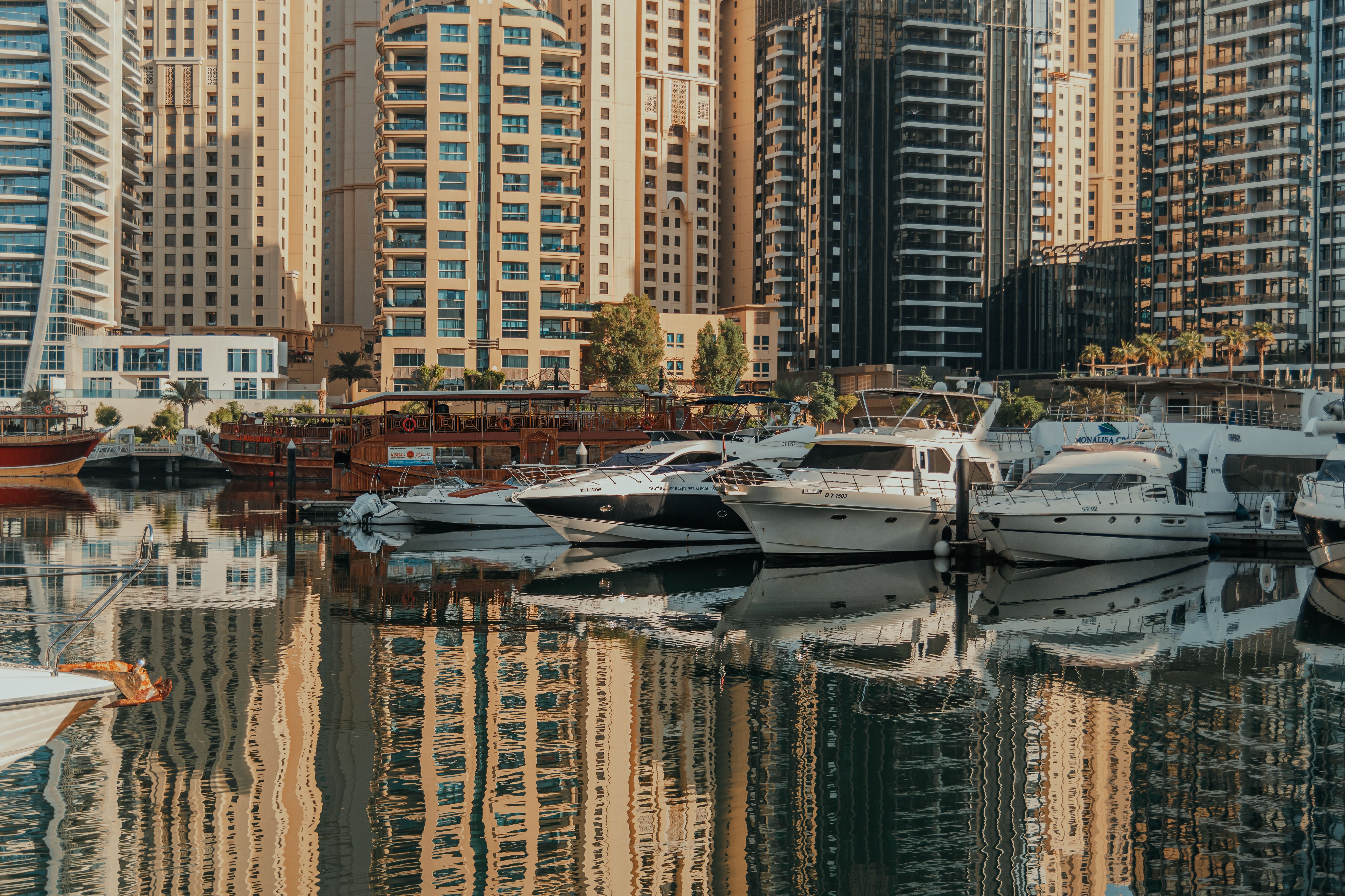 Docket Yachten Photos, Download The BEST Free Docket Yachten Stock ...