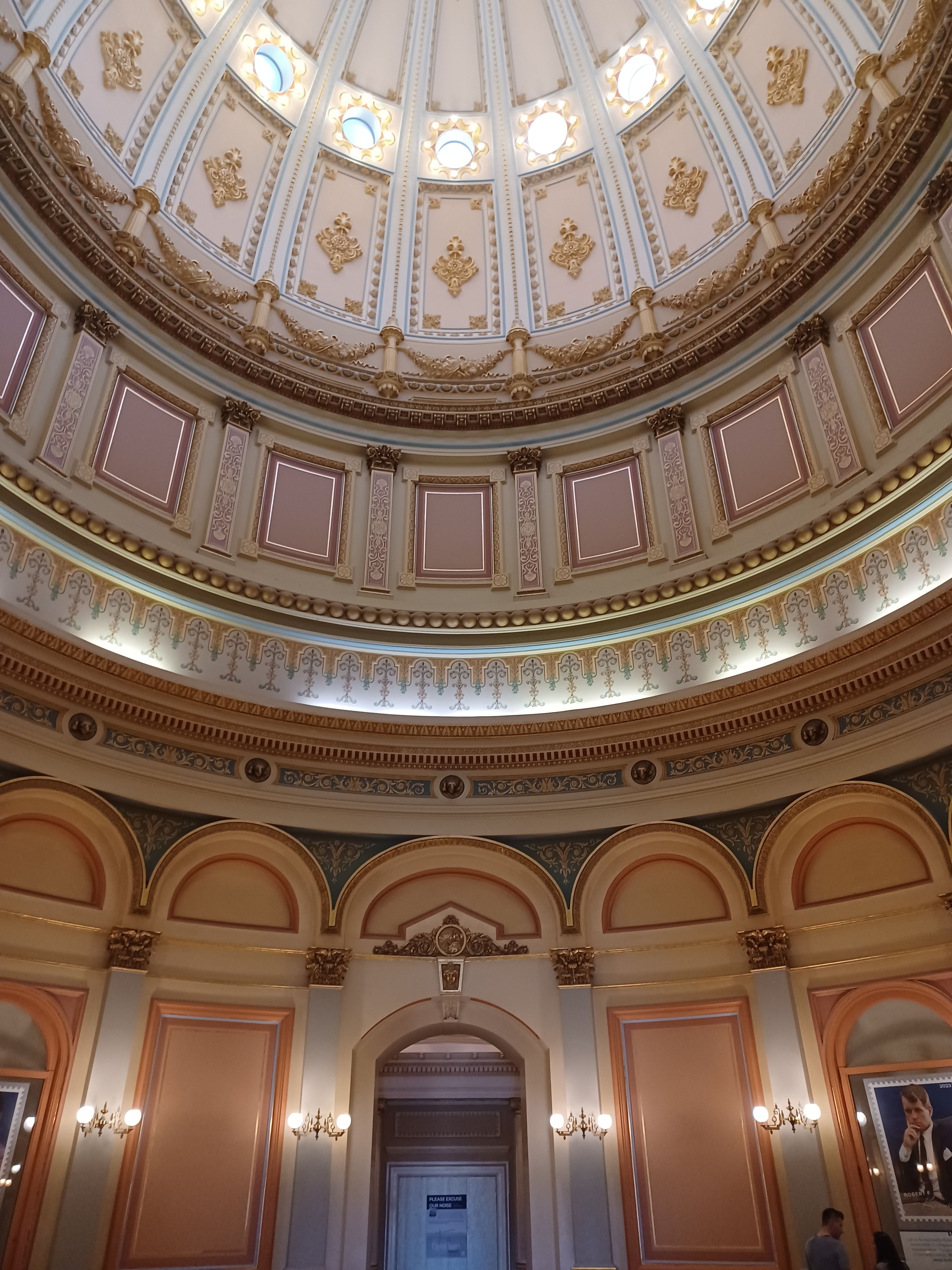 Sacramento City Hall · Free Stock Photo
