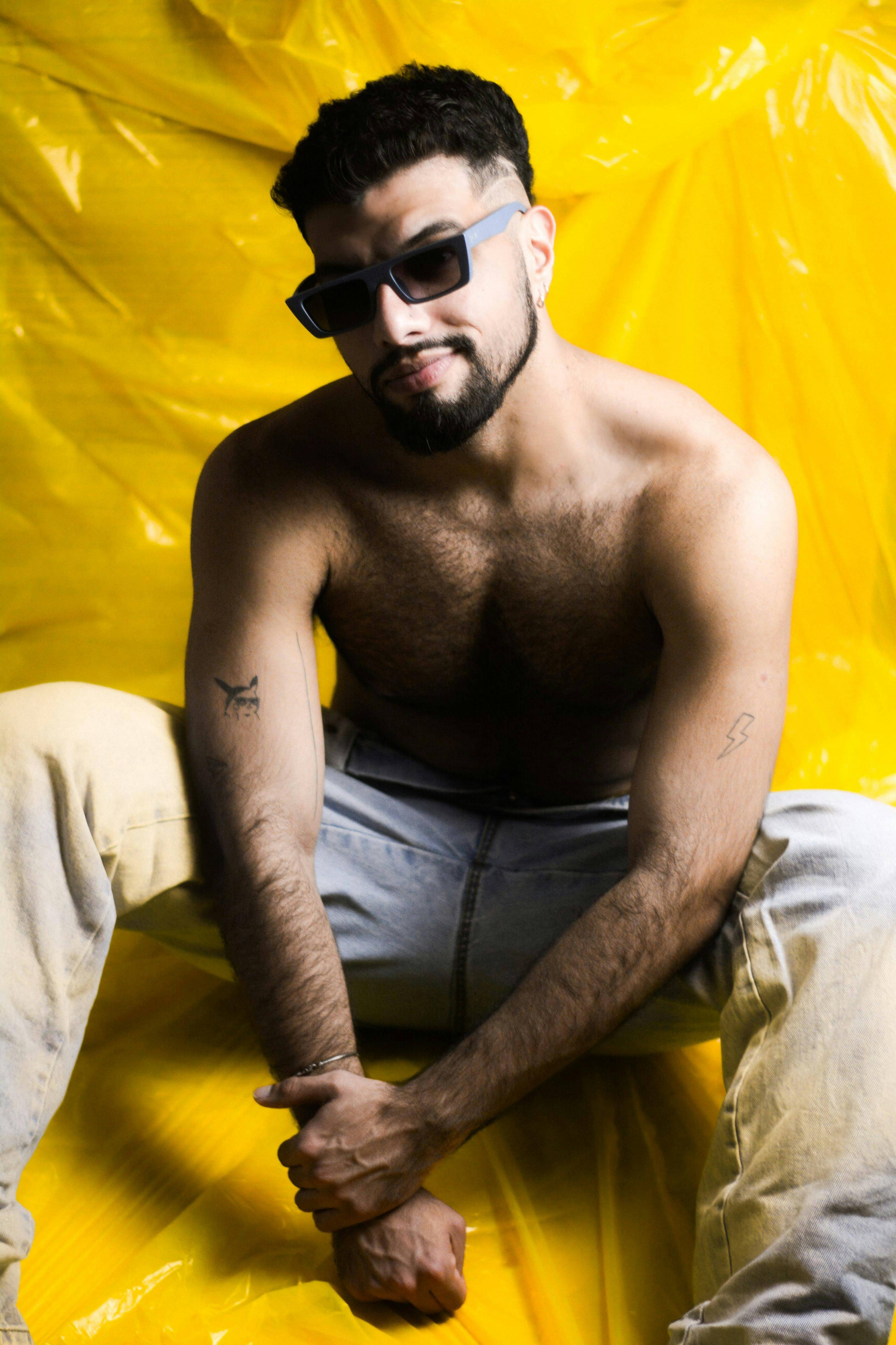 Retratos de um bad boy · Free Stock Photo