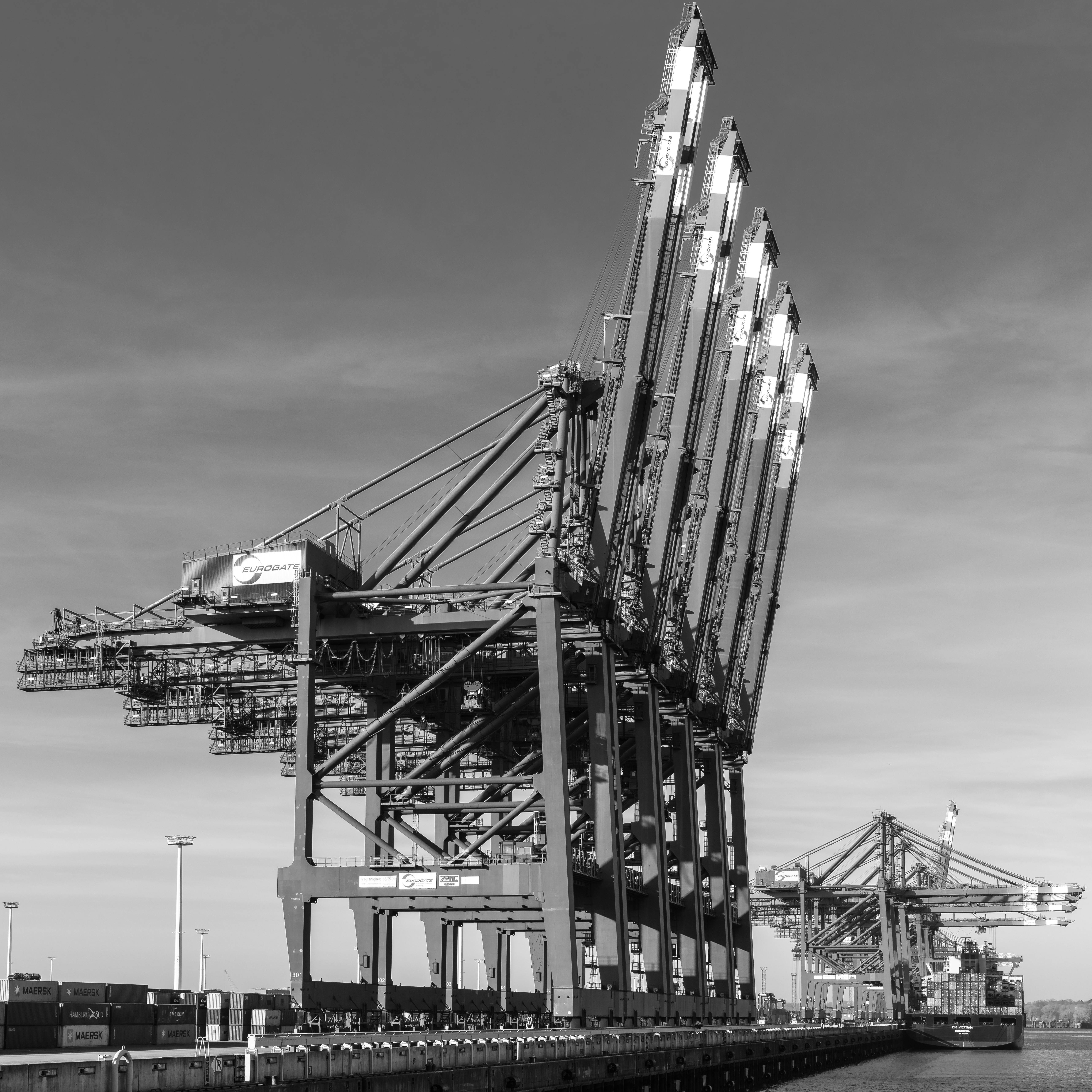 Containerterminal · Free Stock Photo