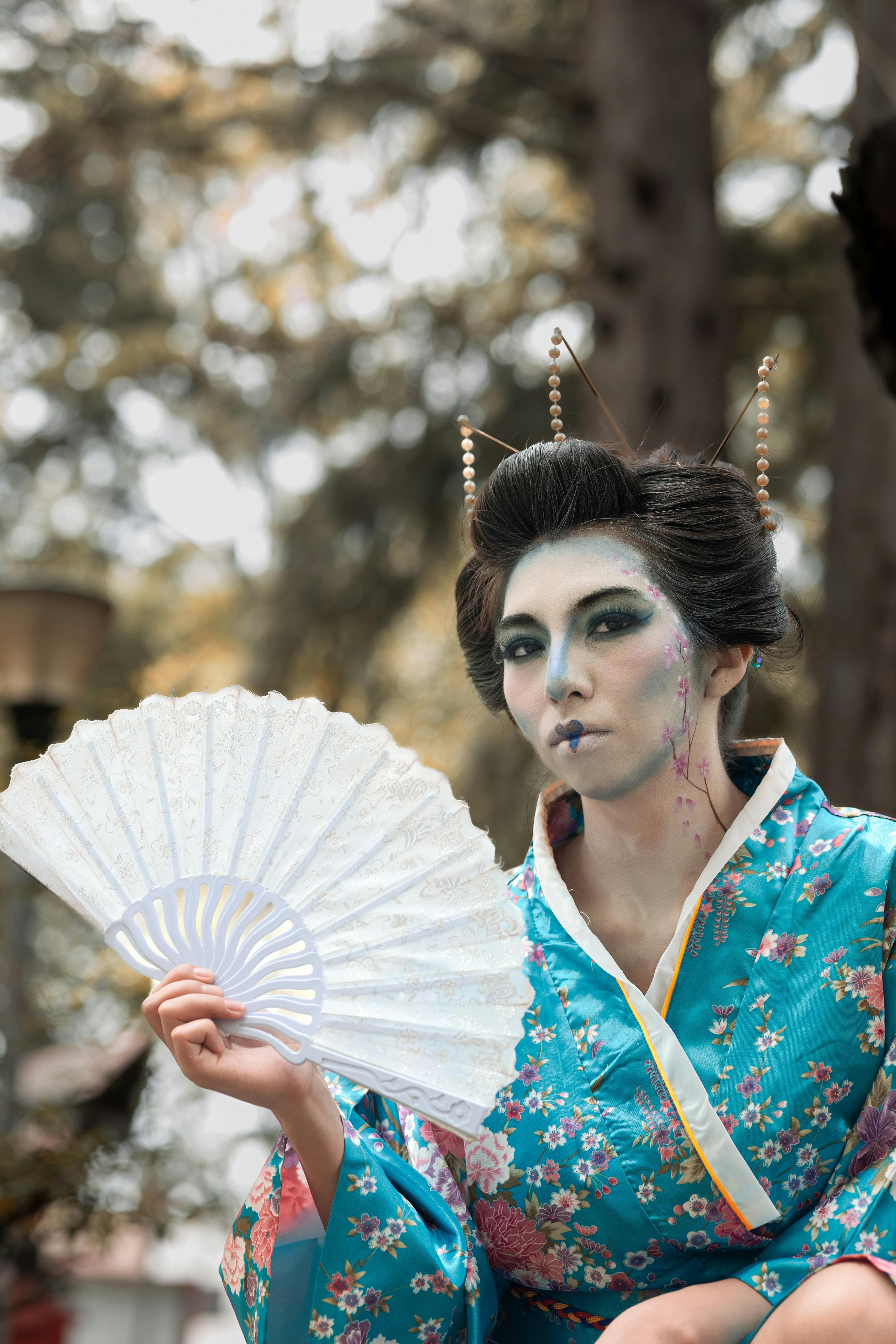 Blue Geisha · Free Stock Photo