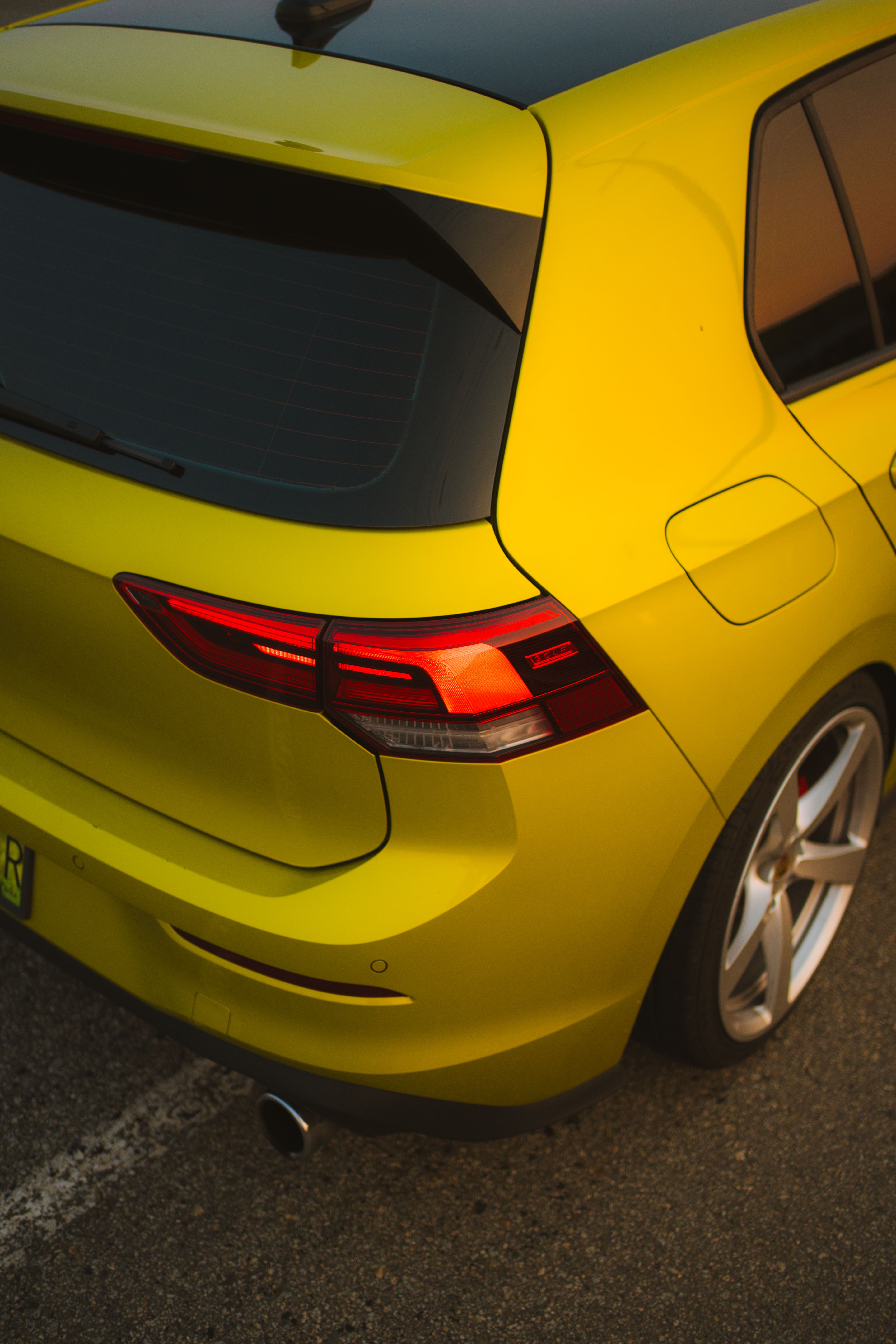 Closeup Photography of Yellow Car · Free Stock Photo