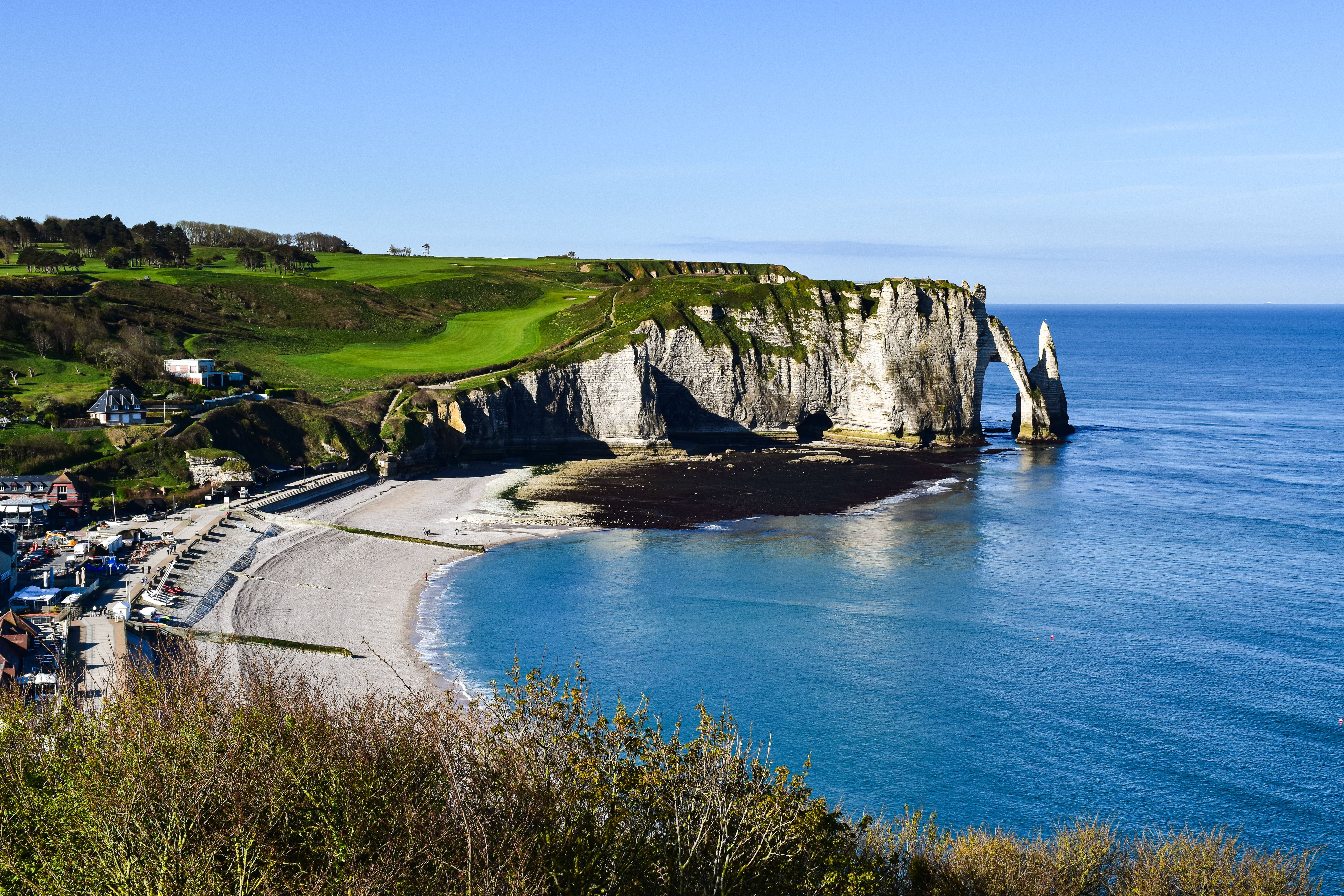 The cliffs of the coast of france · Free Stock Photo