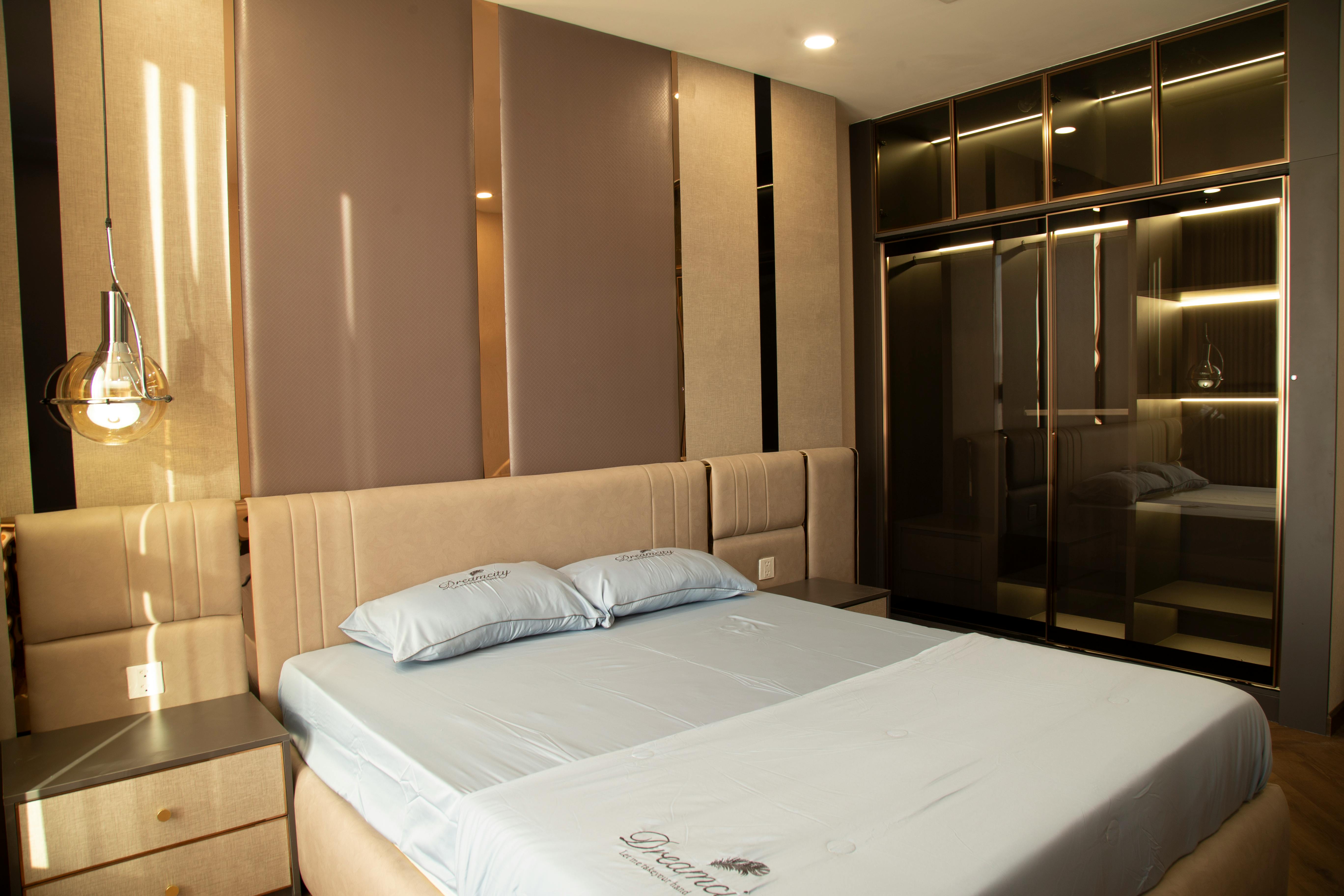 Foto de stock gratuita sobre acogedor, adentro, alfombra, almohada ...