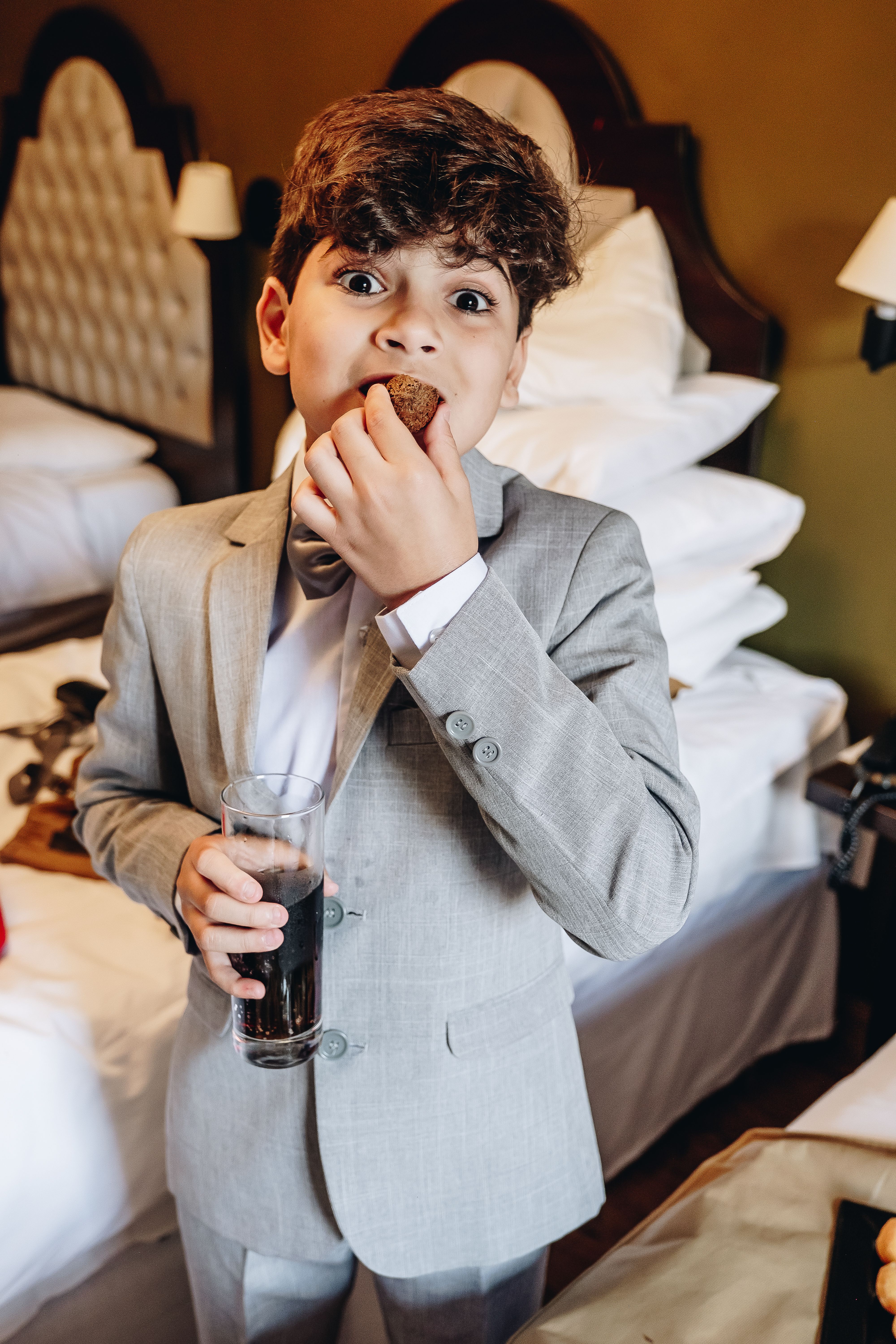 Hotel Room Boy Photos, Download The BEST Free Hotel Room Boy Stock ...