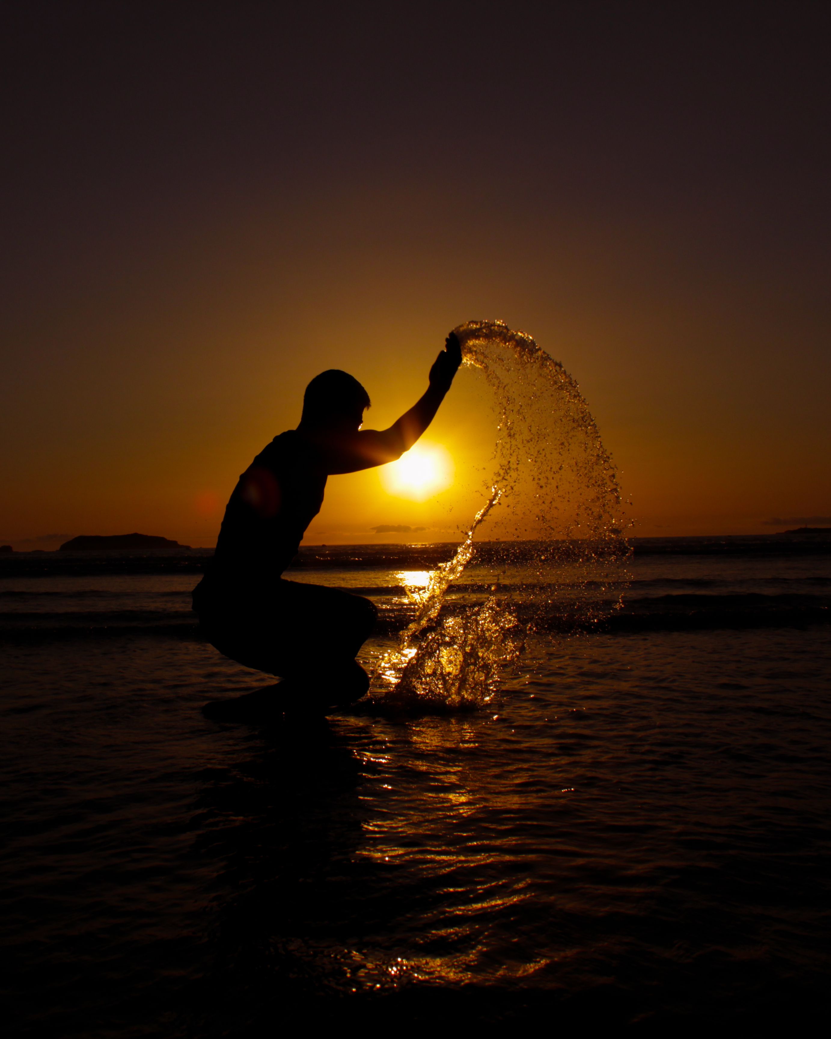 let the water of cleans the dust of yesterday · Free Stock Photo