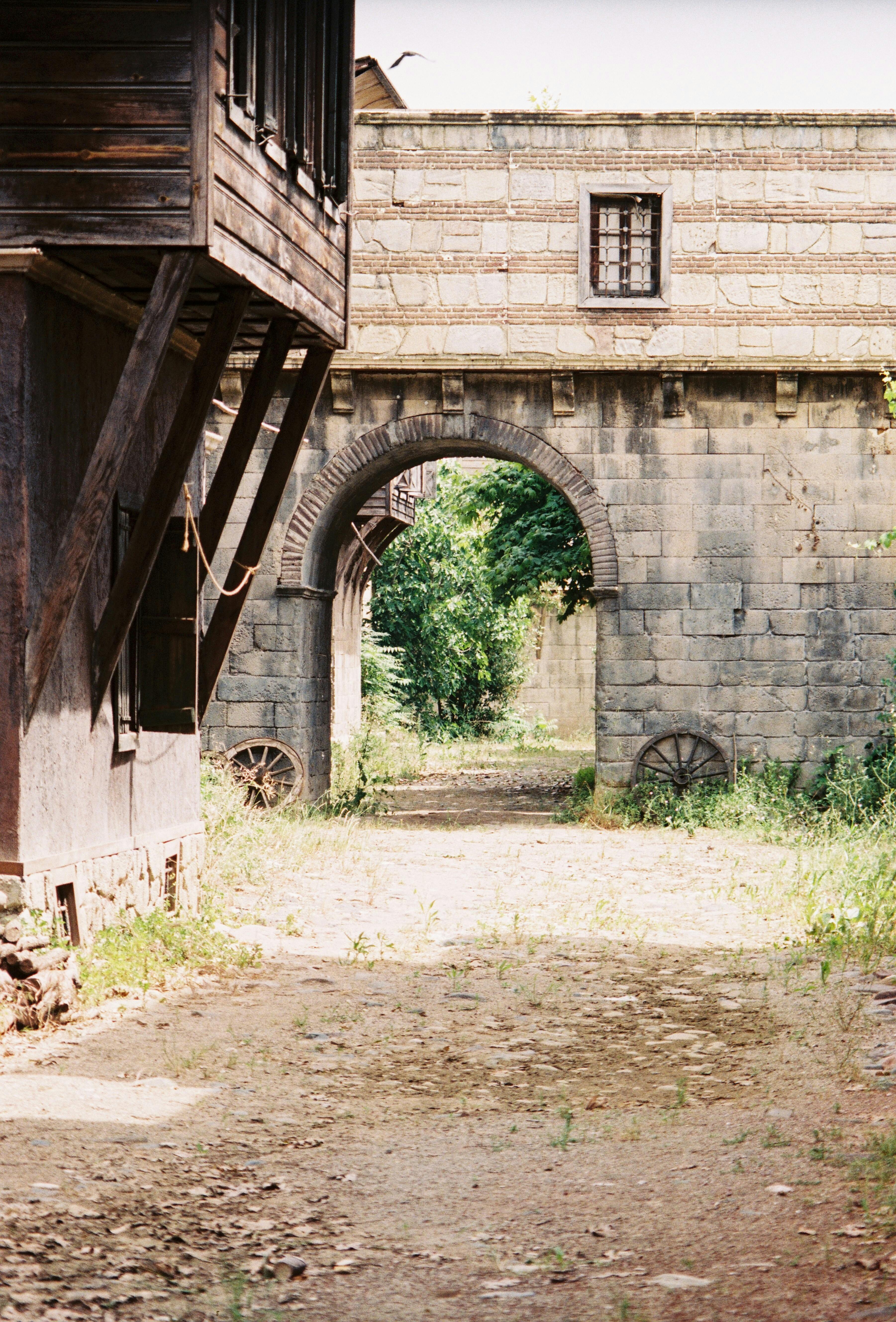 Wooden Arch Over Road Photos, Download The BEST Free Wooden Arch Over ...