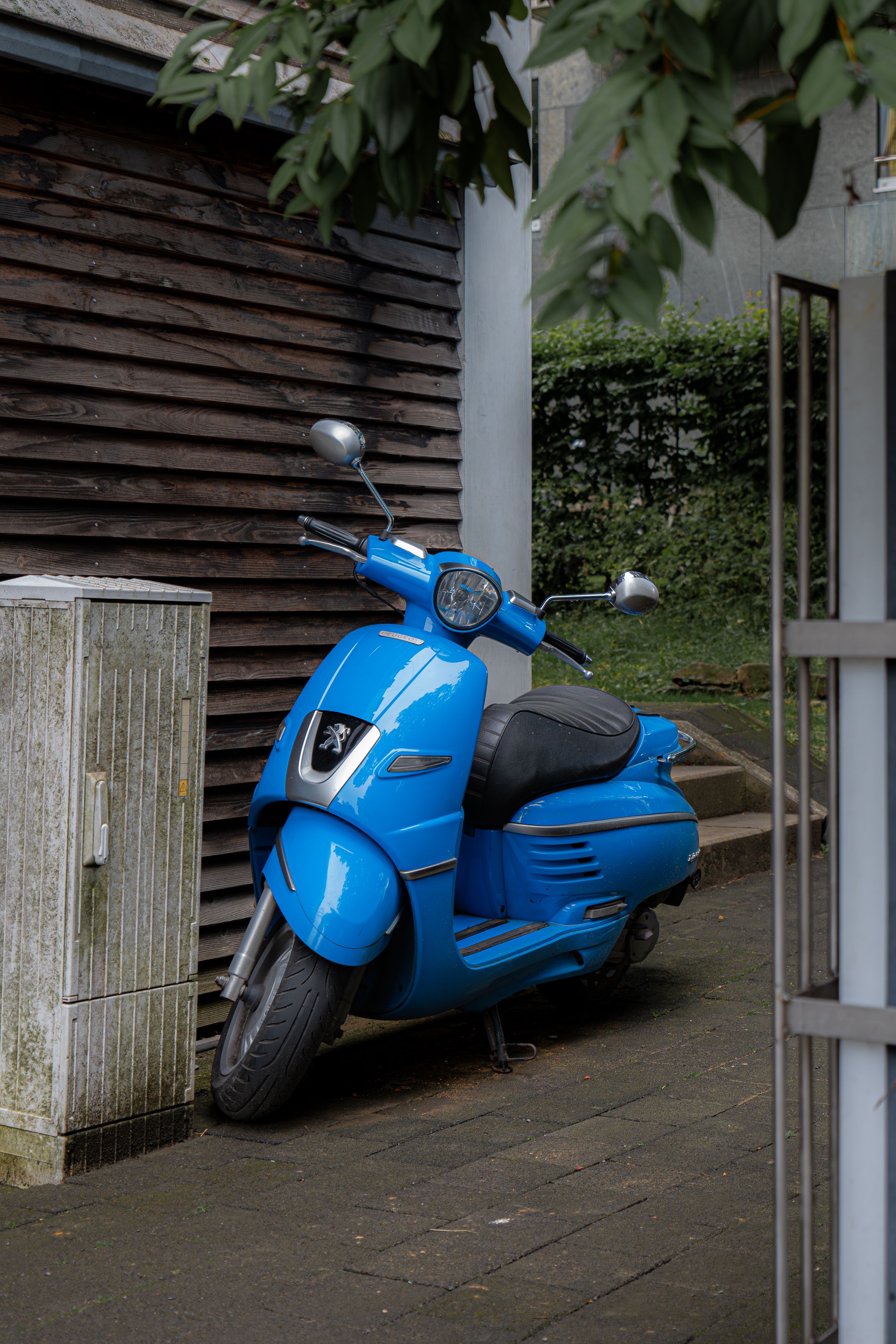 Blue Scooter · Free Stock Photo