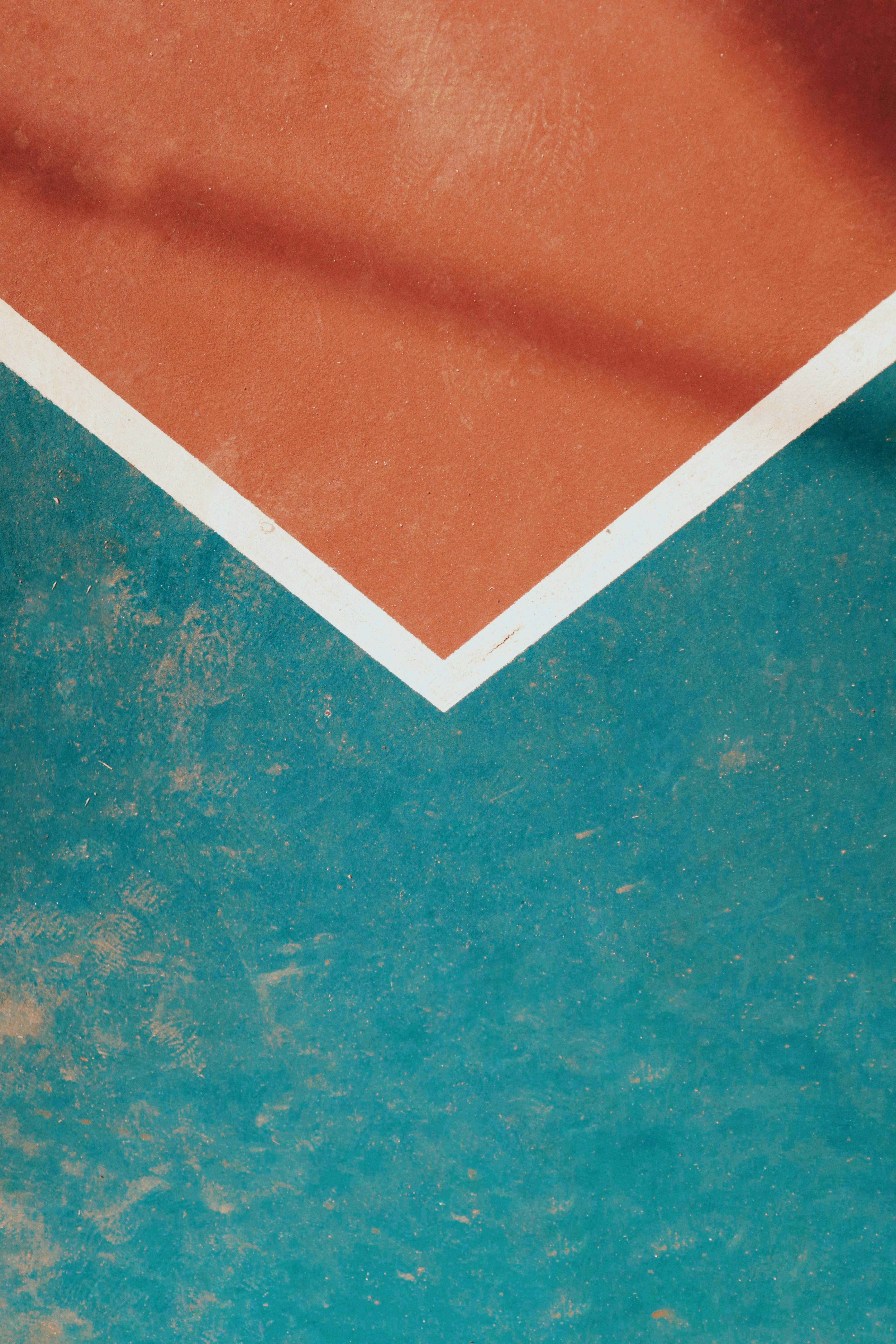 A book cover with a red and blue triangle · Free Stock Photo