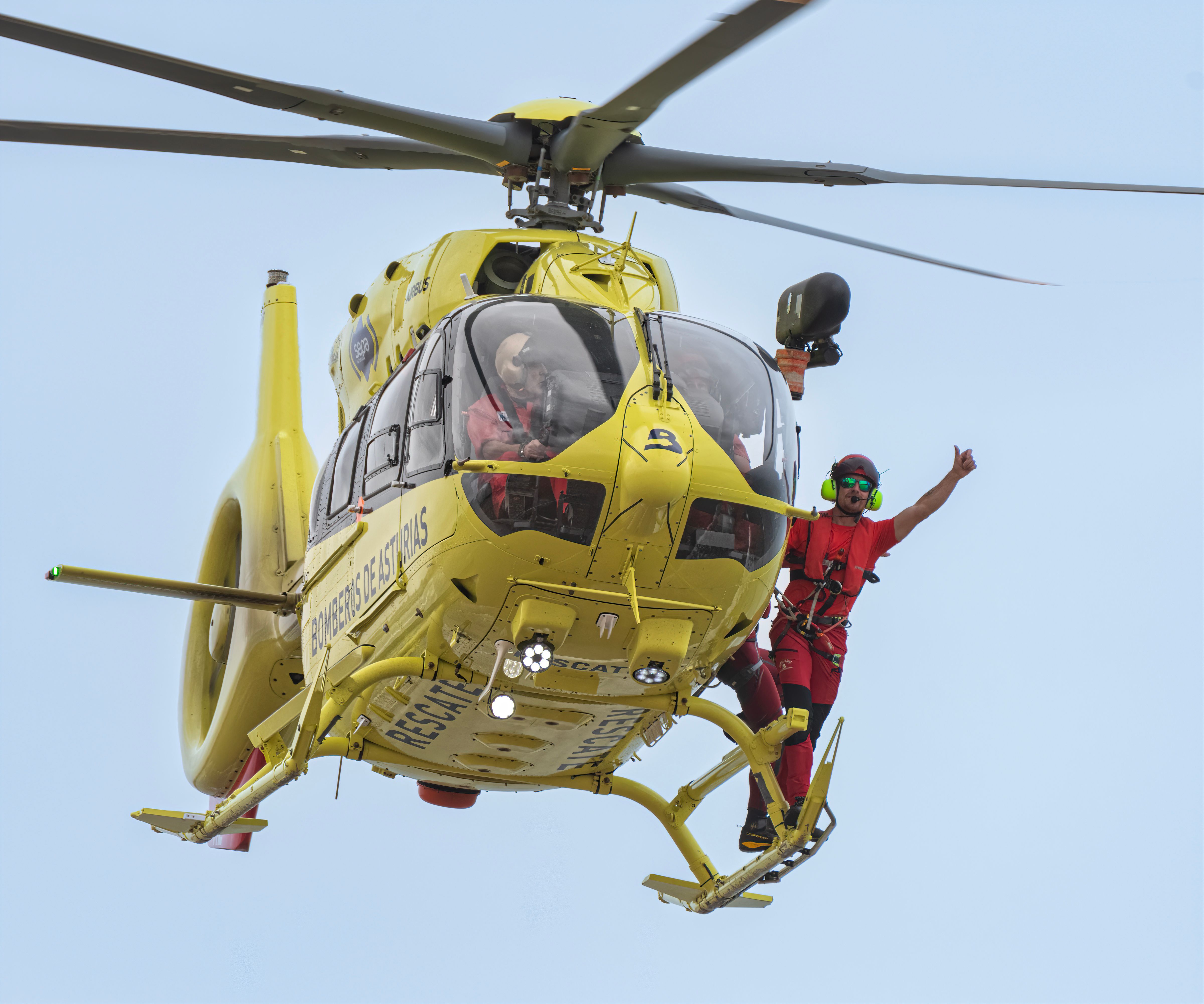 Yellow Helicopter · Free Stock Photo