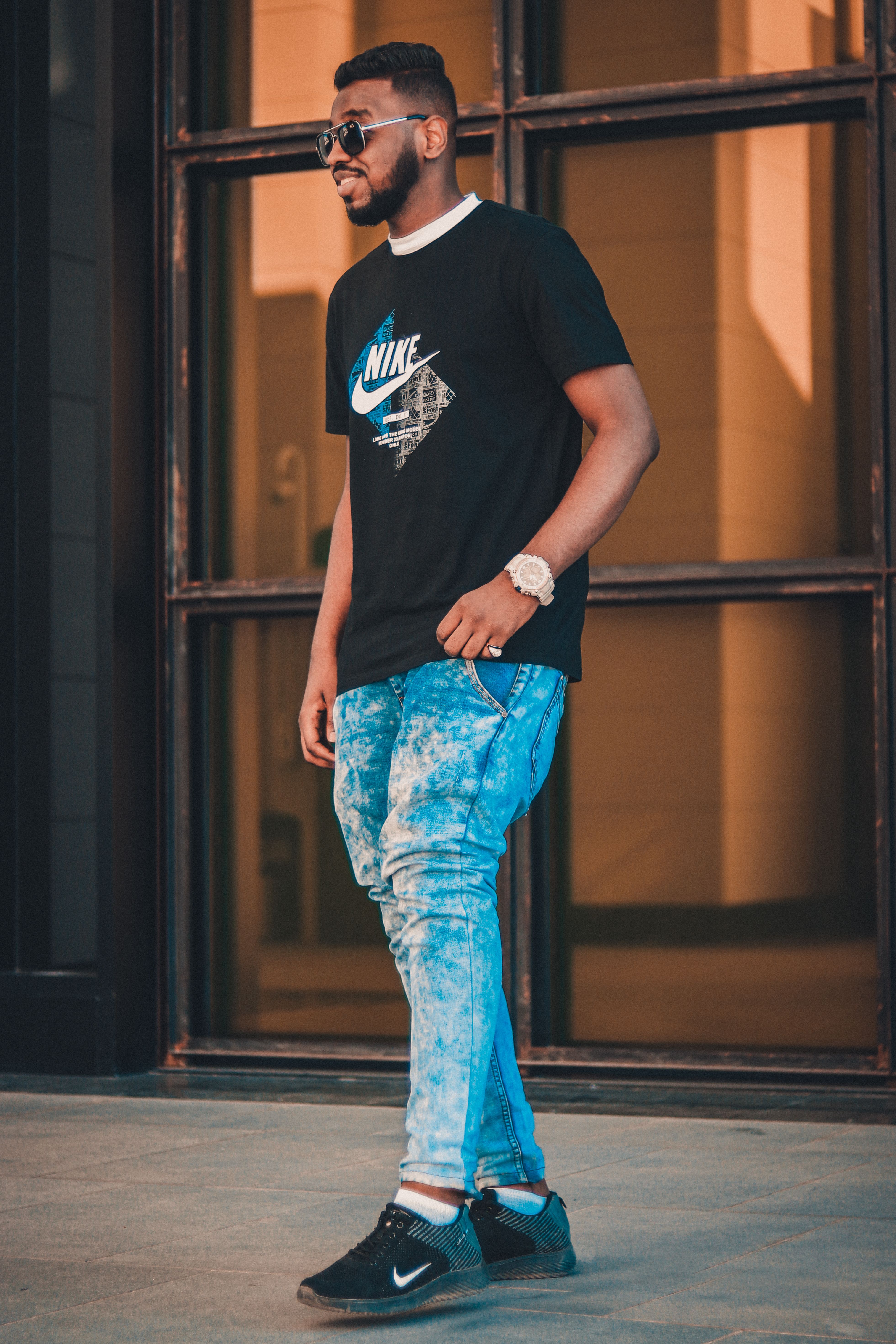Man in black Casual Nike · Free Stock Photo