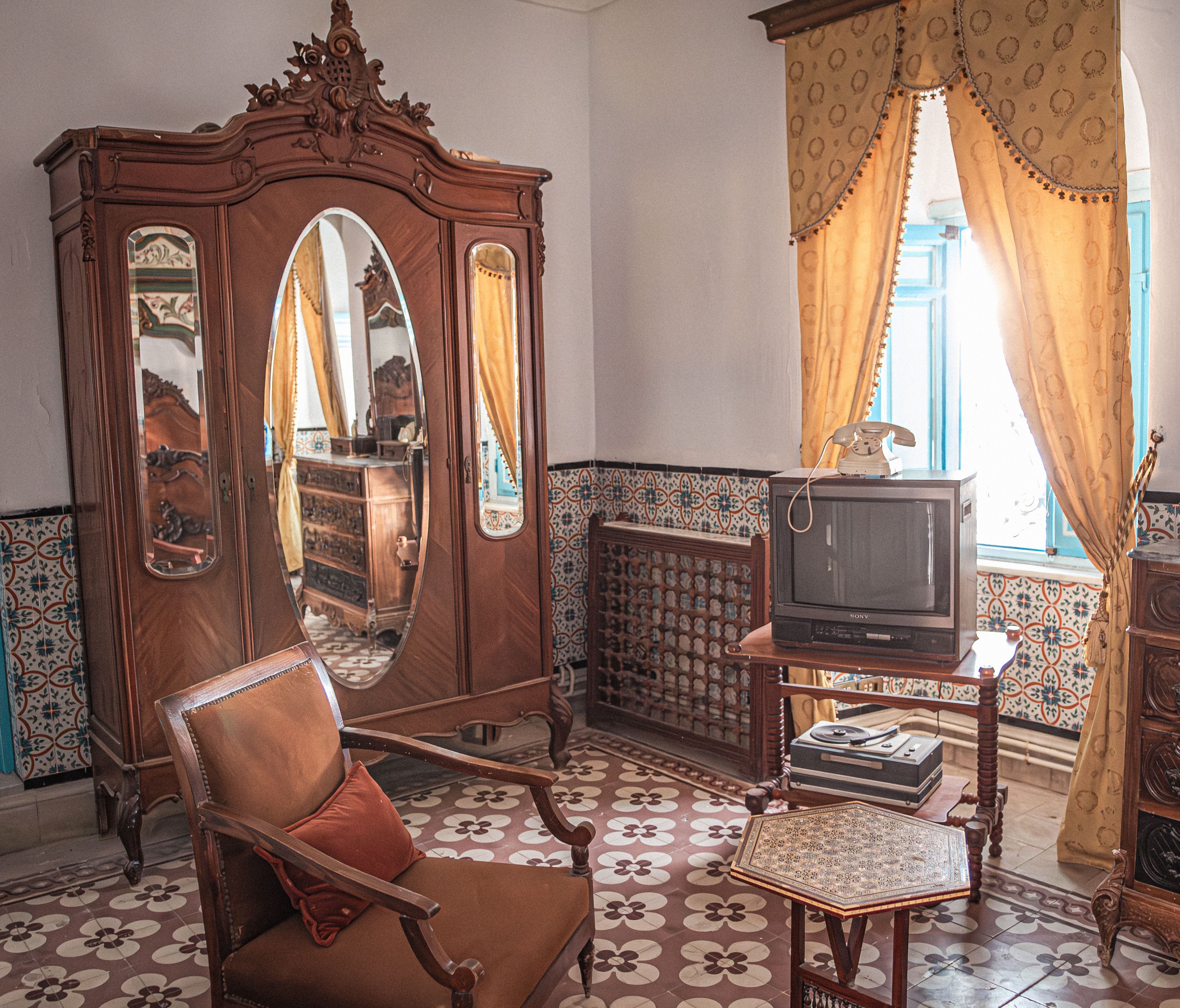 Living room Dar al-Annabi Sidi Bou Said Tunisia · Free Stock Photo