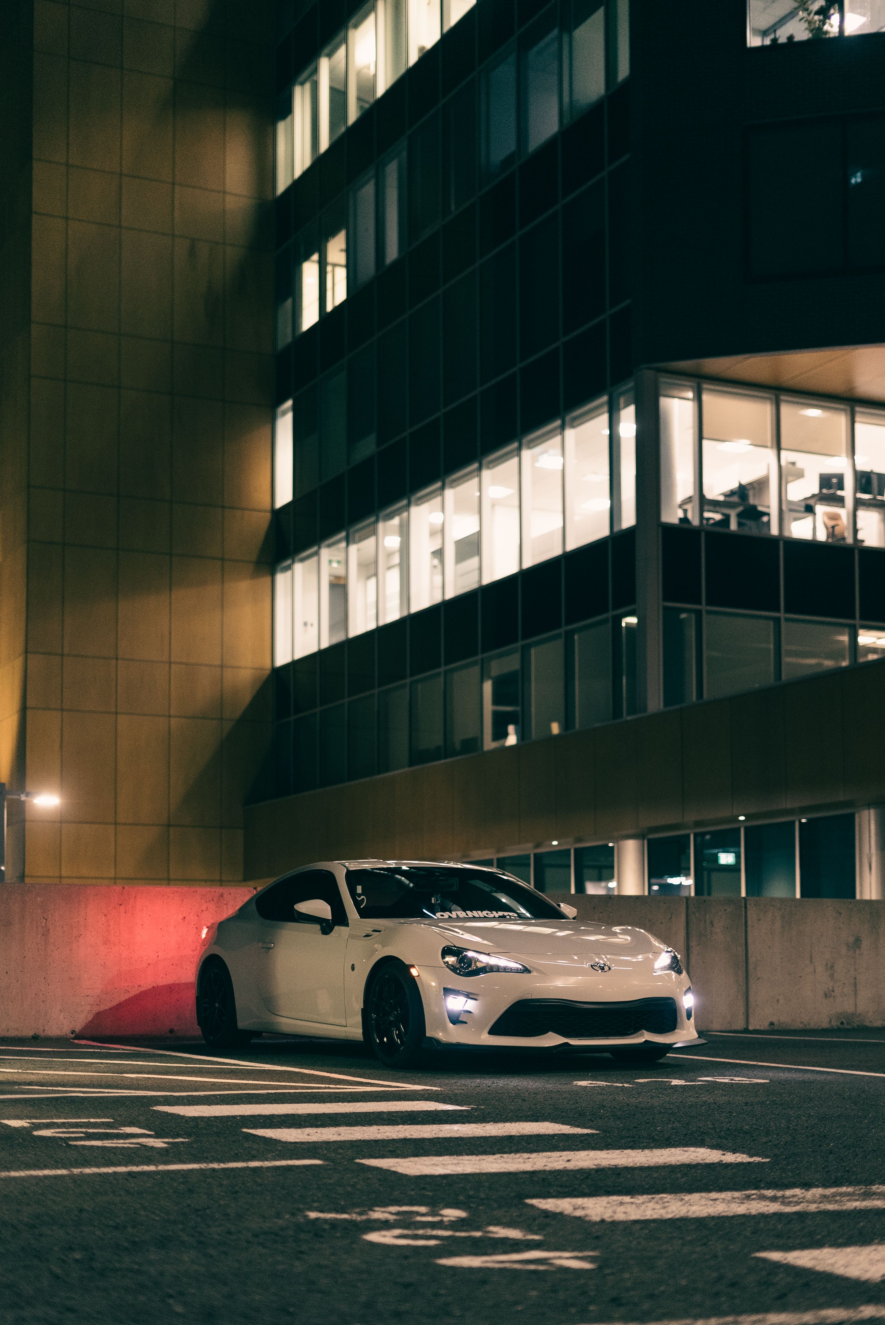Dodge White Car Night Photos Photos, Download The BEST Free Dodge White ...