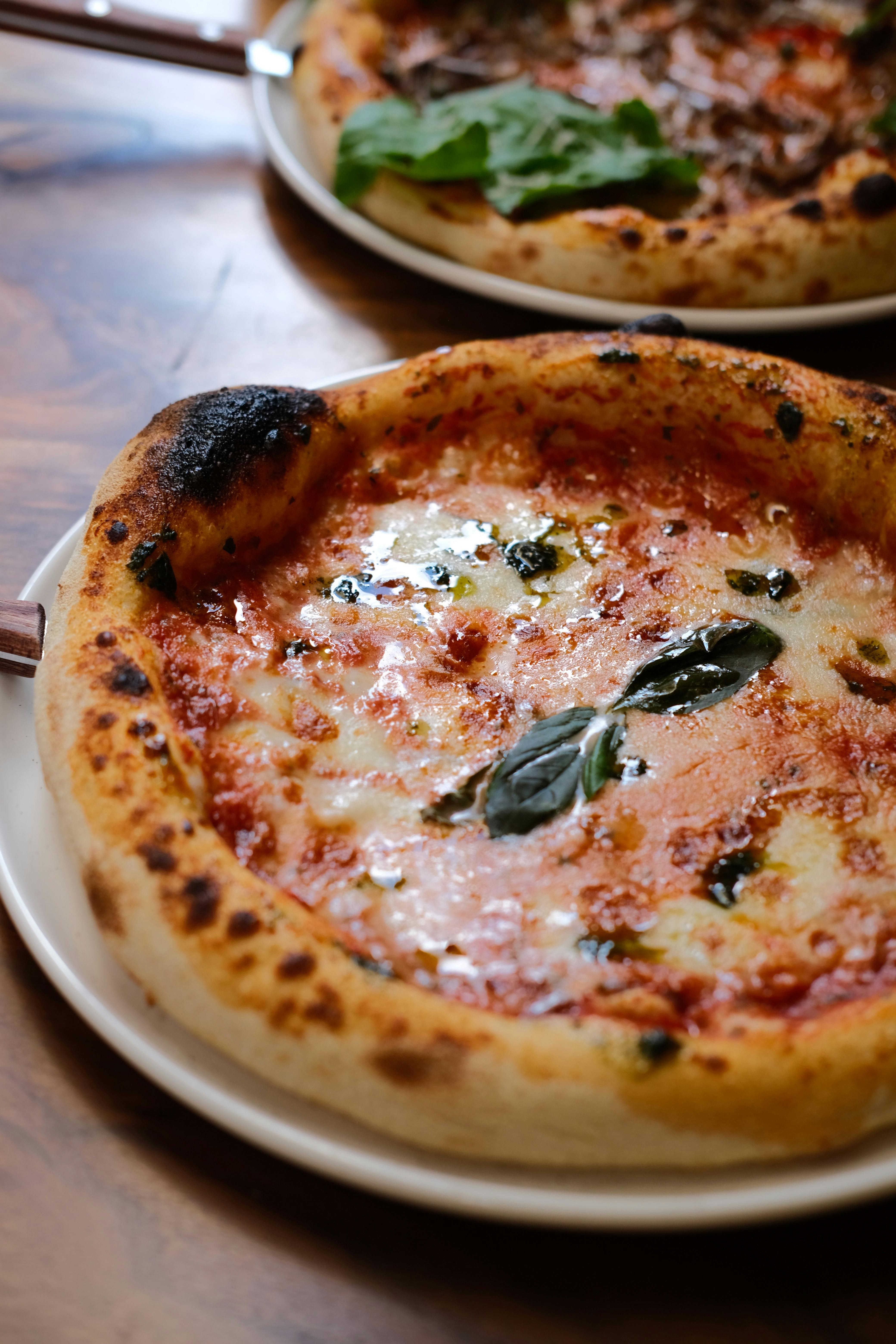 Shallow Focus Photography of Several Pizzas · Free Stock Photo