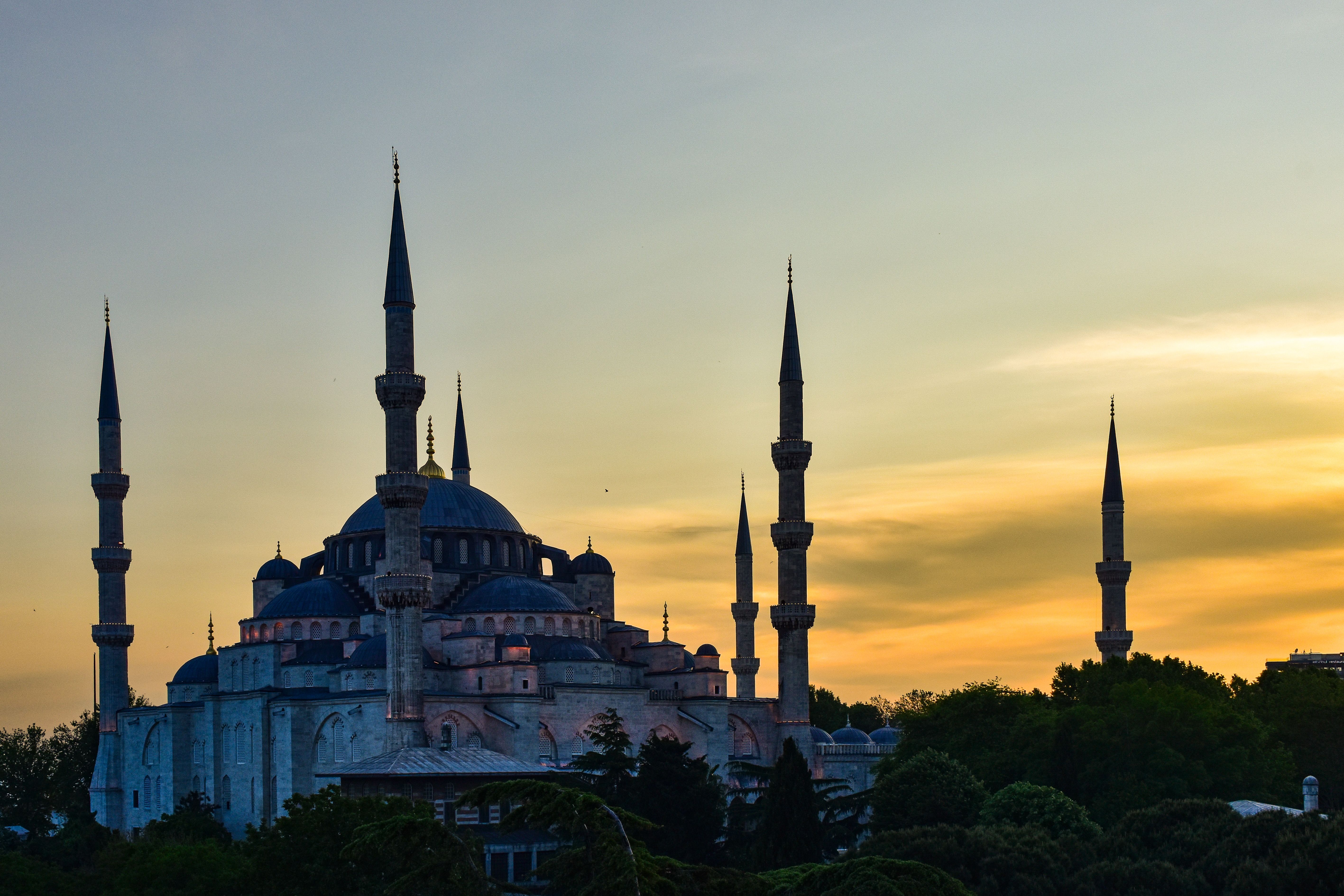The blue mosque in turkey at sunset · Free Stock Photo