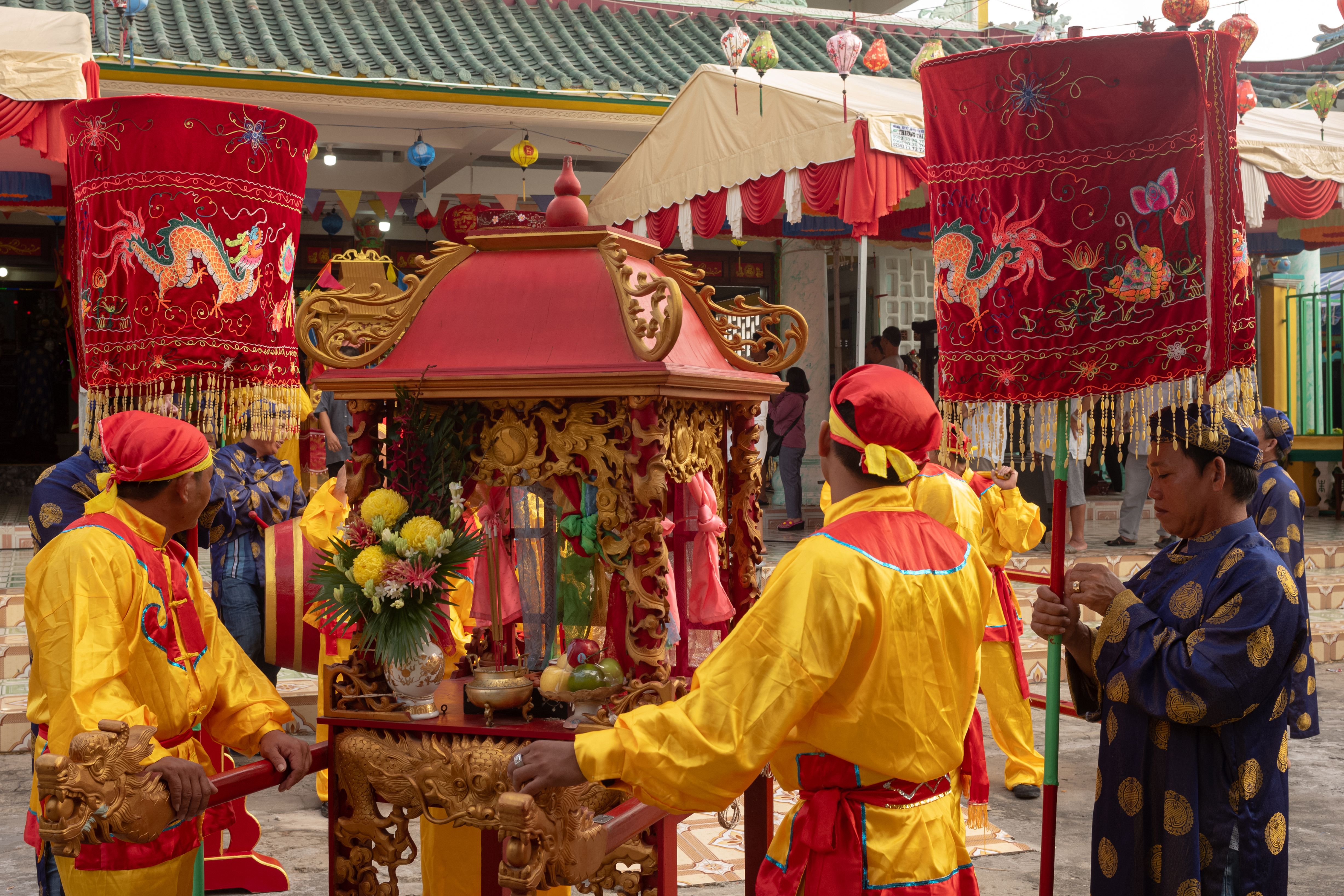 A group of people in traditional chinese clothing · Free Stock Photo