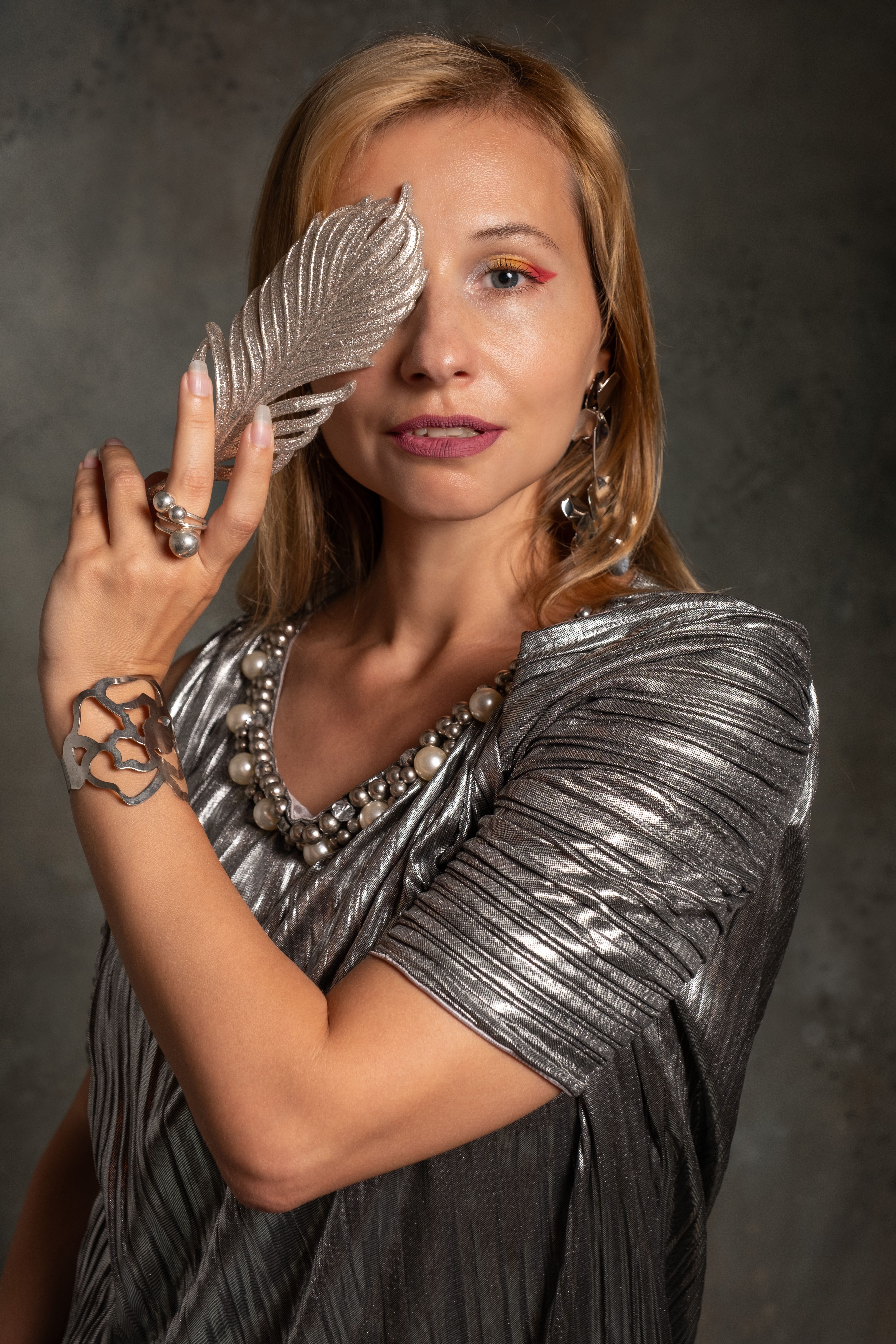 Silver Pearls Janie Imx Models Photos, Download The BEST Free Silver ...