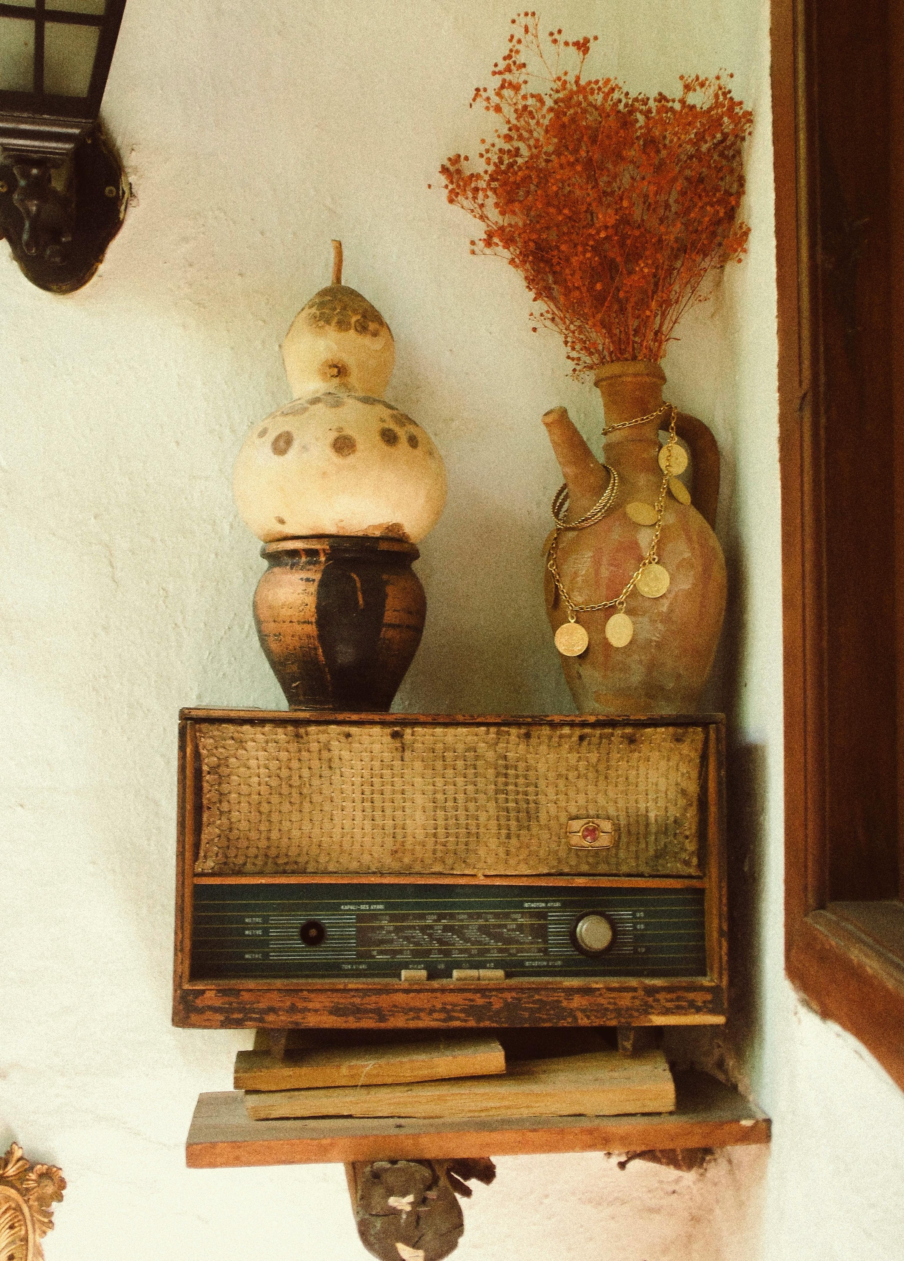 Ancient Radio Photos, Download The BEST Free Ancient Radio Stock Photos ...