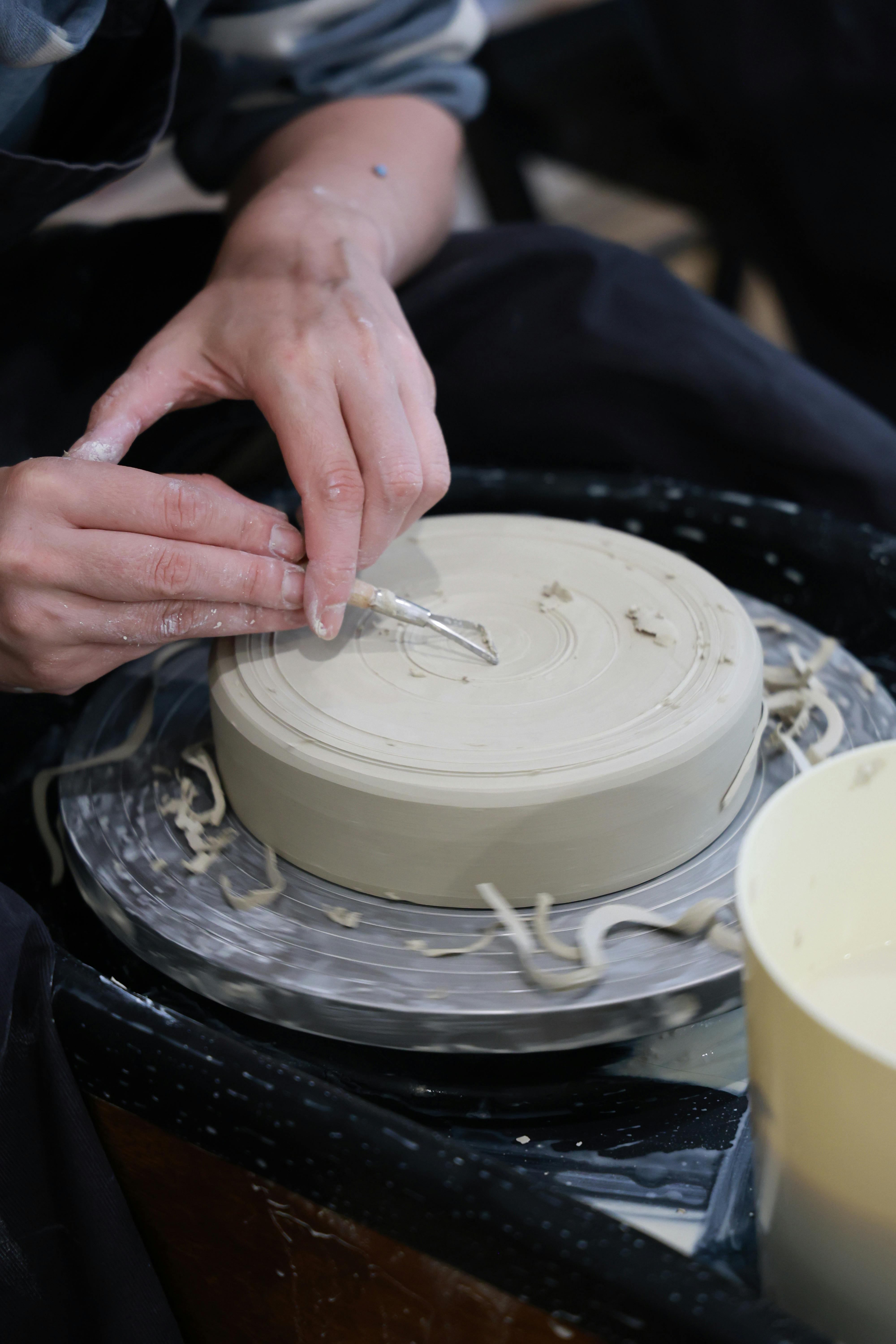 Wheel Throw Photos, Download The BEST Free Wheel Throw Stock Photos ...