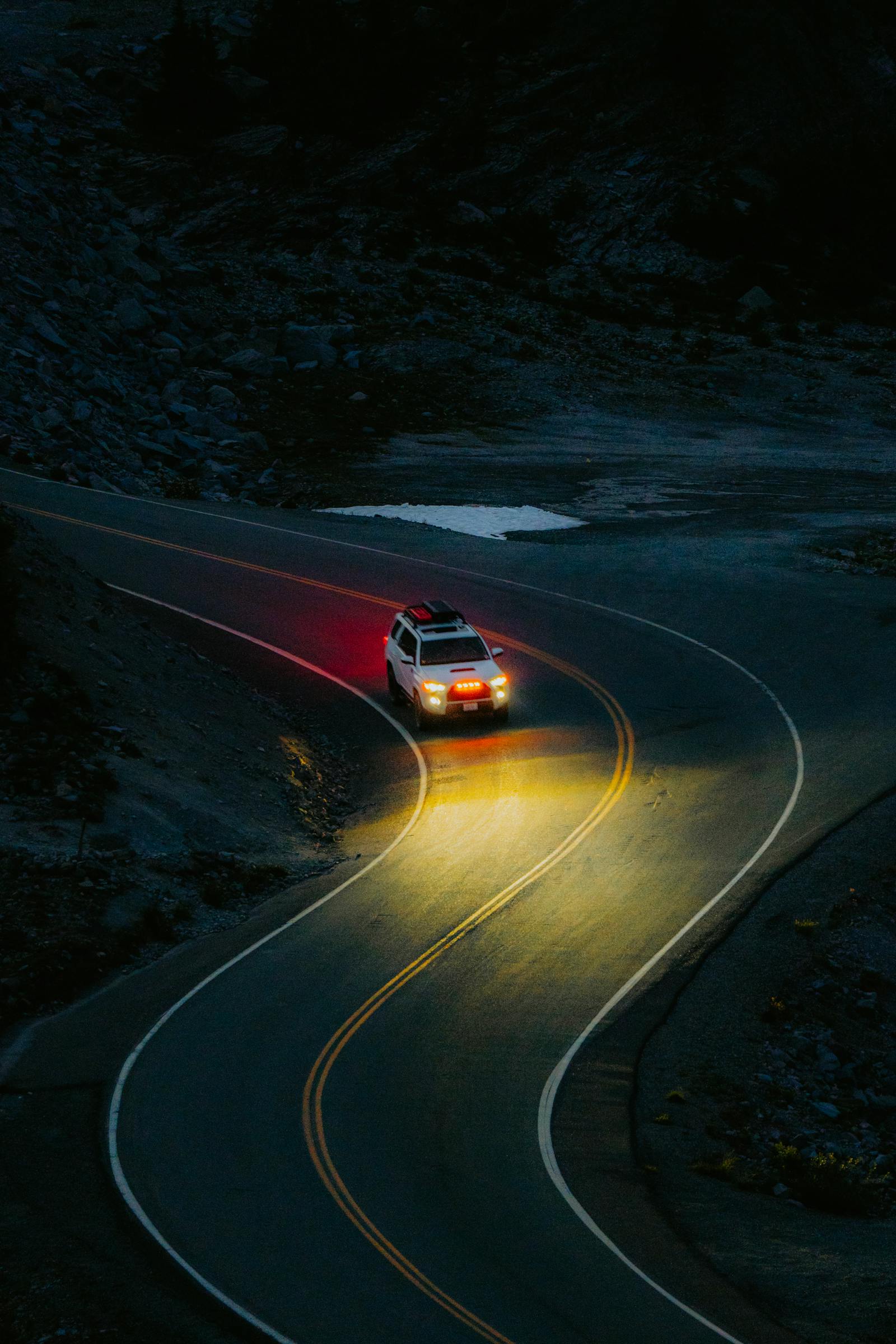 Driving At Night Photos, Download The BEST Free Driving At Night Stock ...