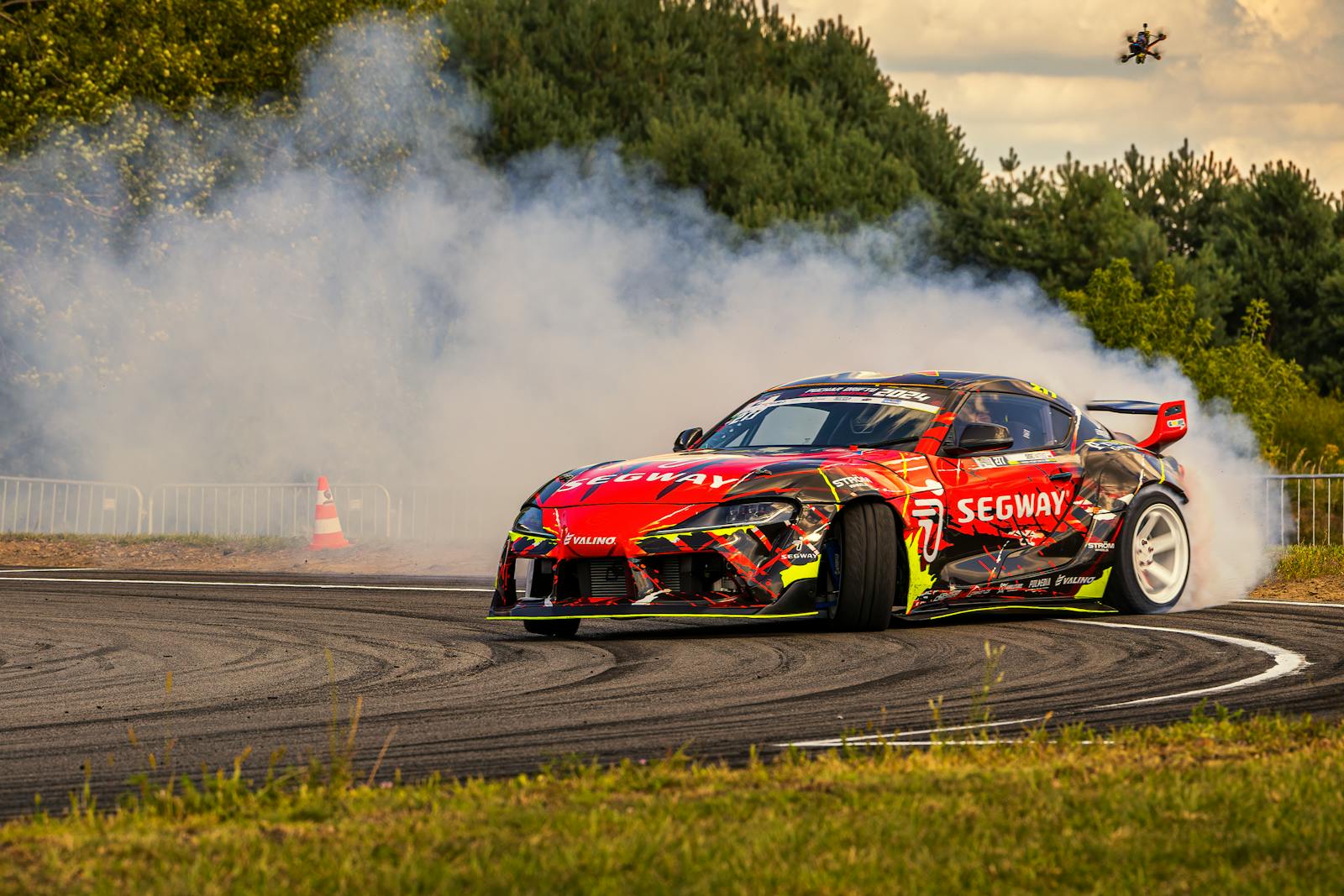 Car Racing Photos, Download The BEST Free Car Racing Stock Photos & HD ...