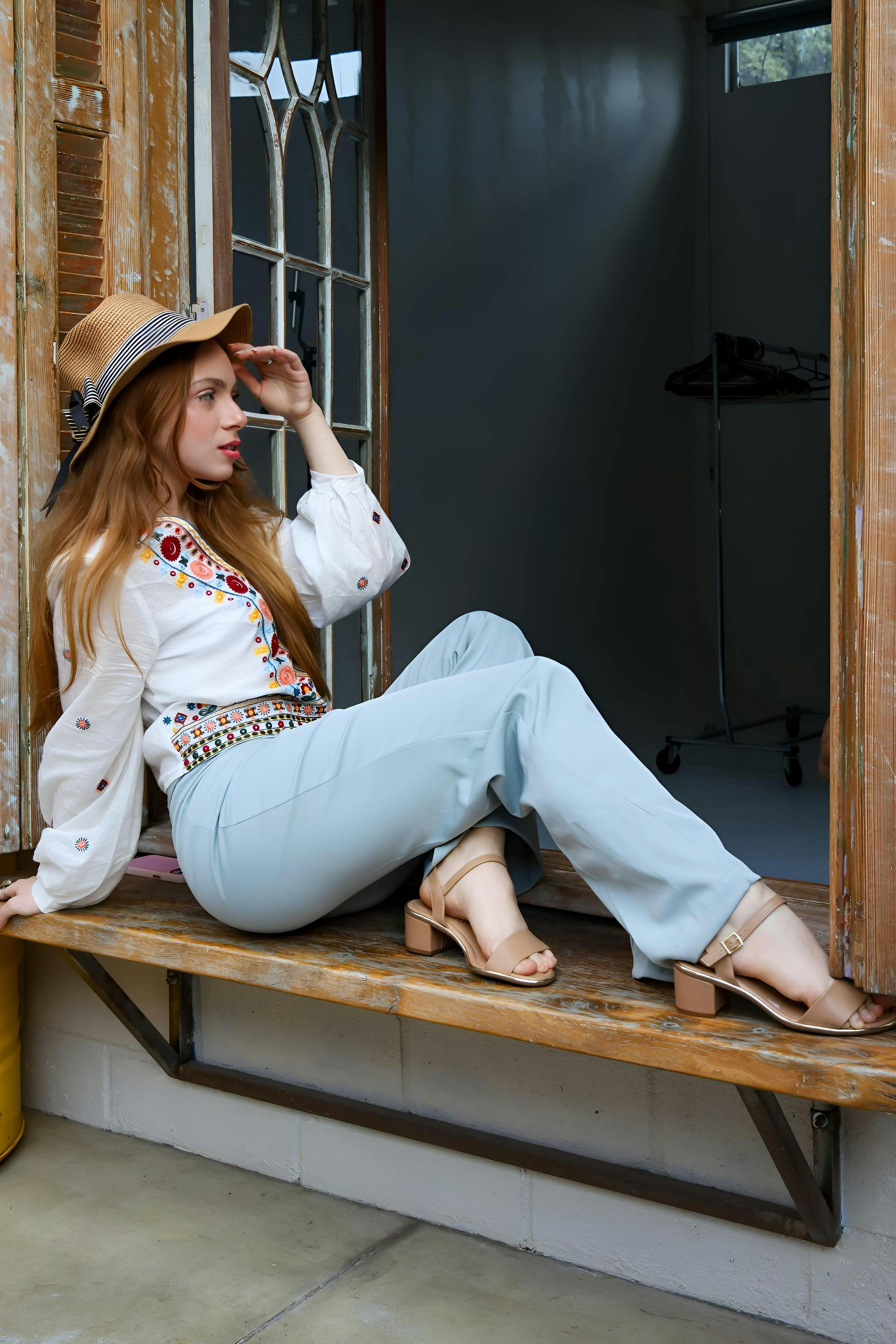 Model Outfit Photos, Download The BEST Free Model Outfit Stock Photos ...