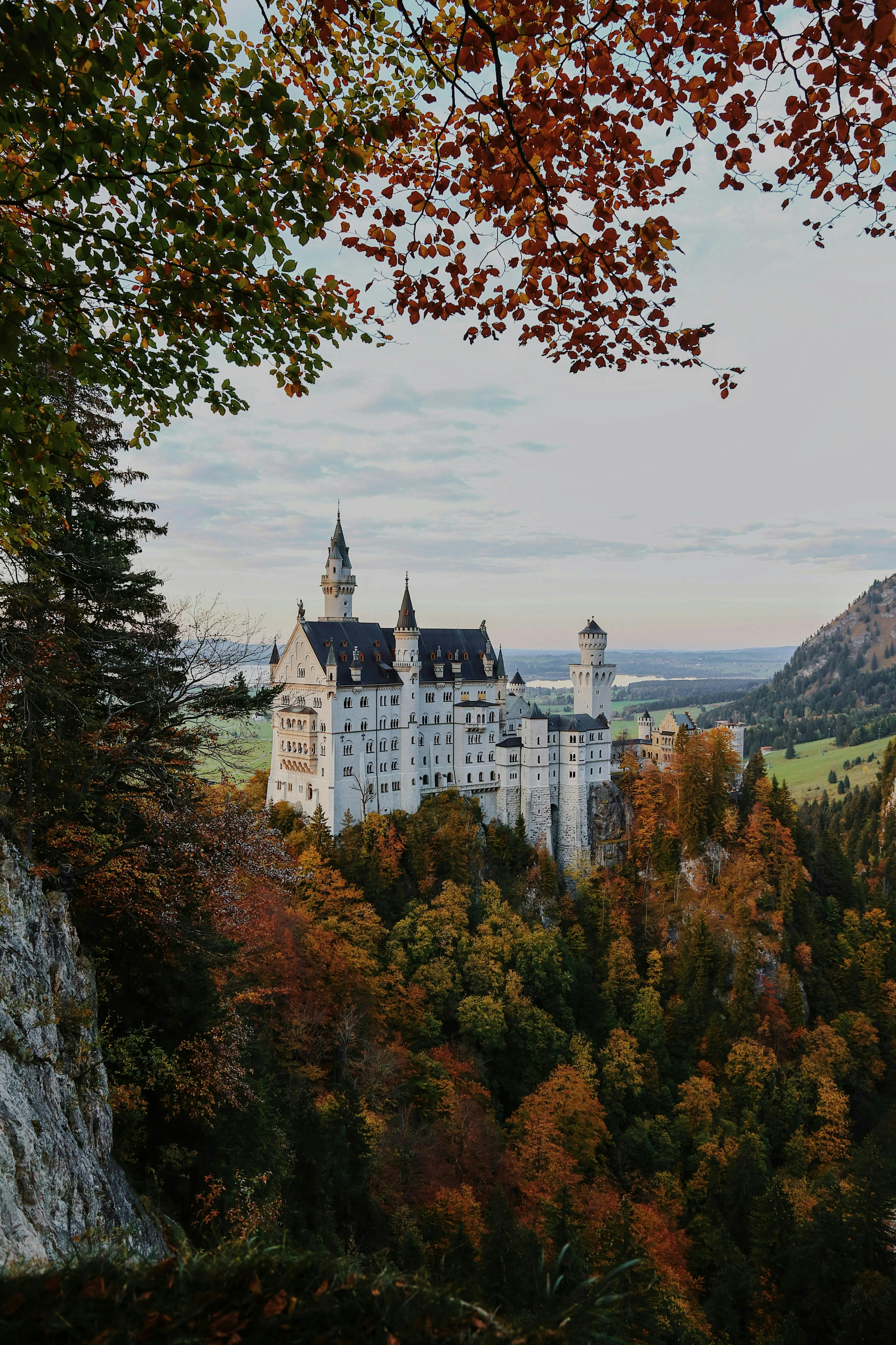 Neuschwanstein Castle Fall Photos, Download The BEST Free ...
