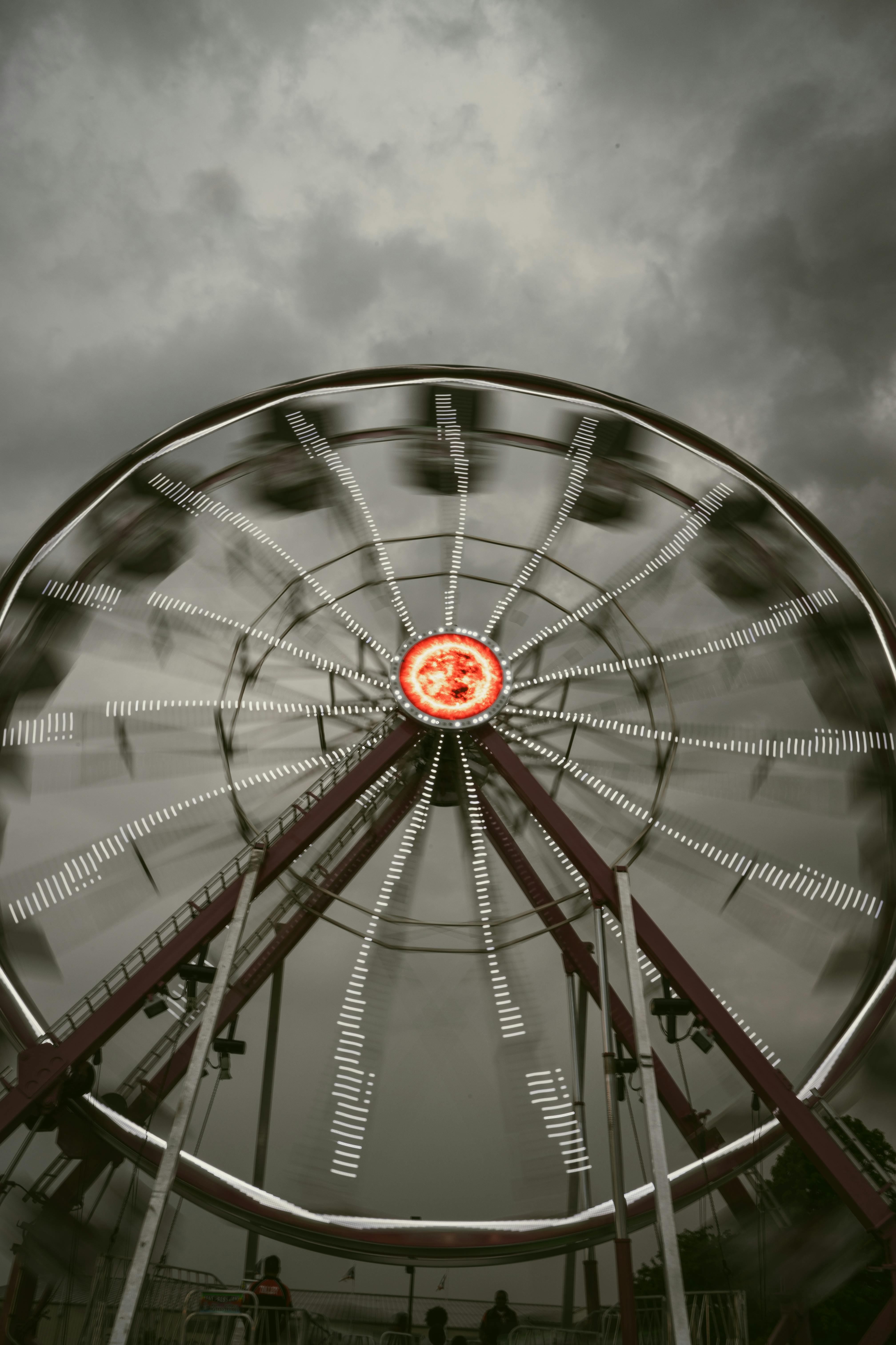 White Ferris Wheel · Free Stock Photo