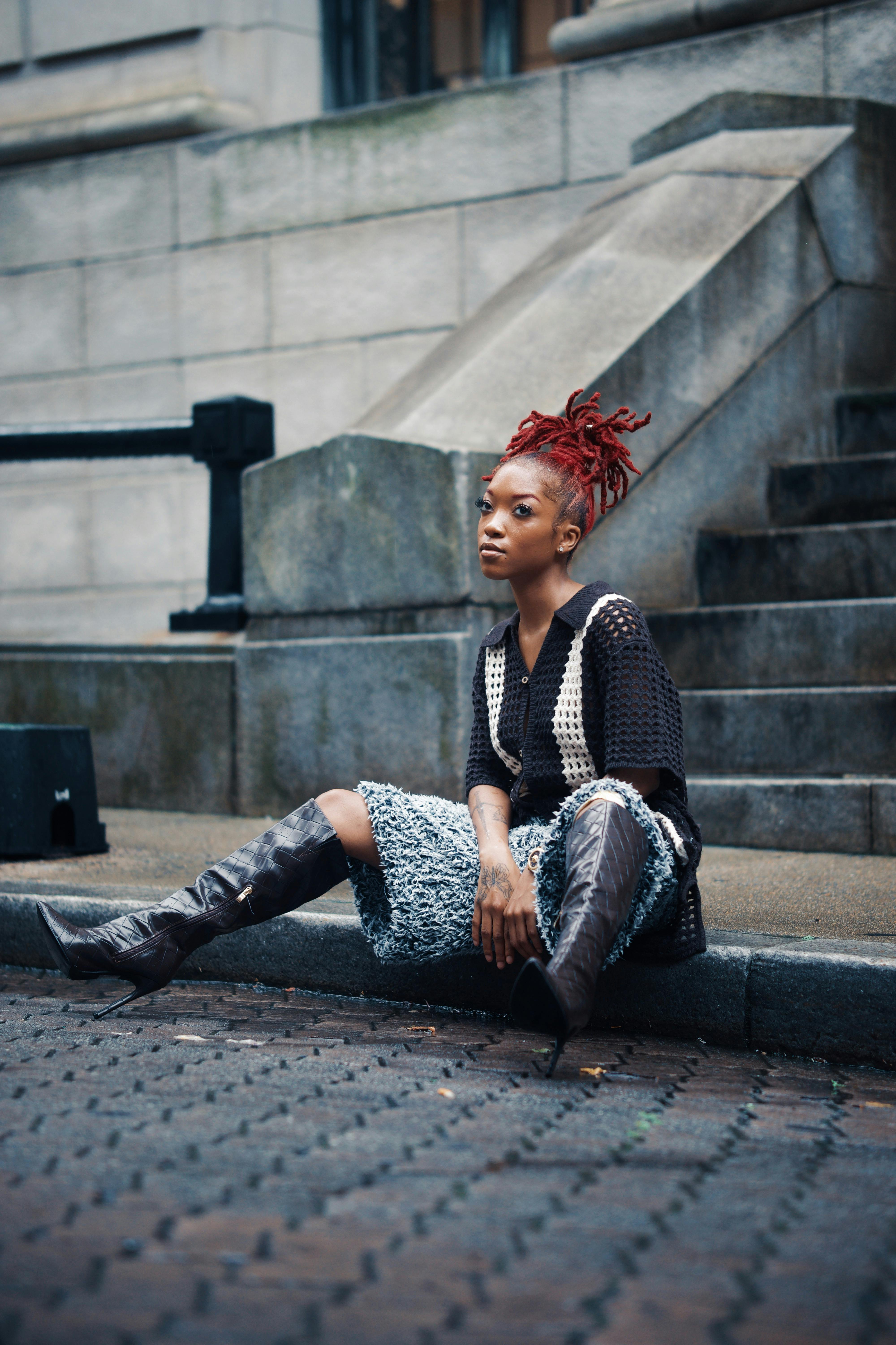 Person Sitting Down Photos, Download The BEST Free Person Sitting Down ...