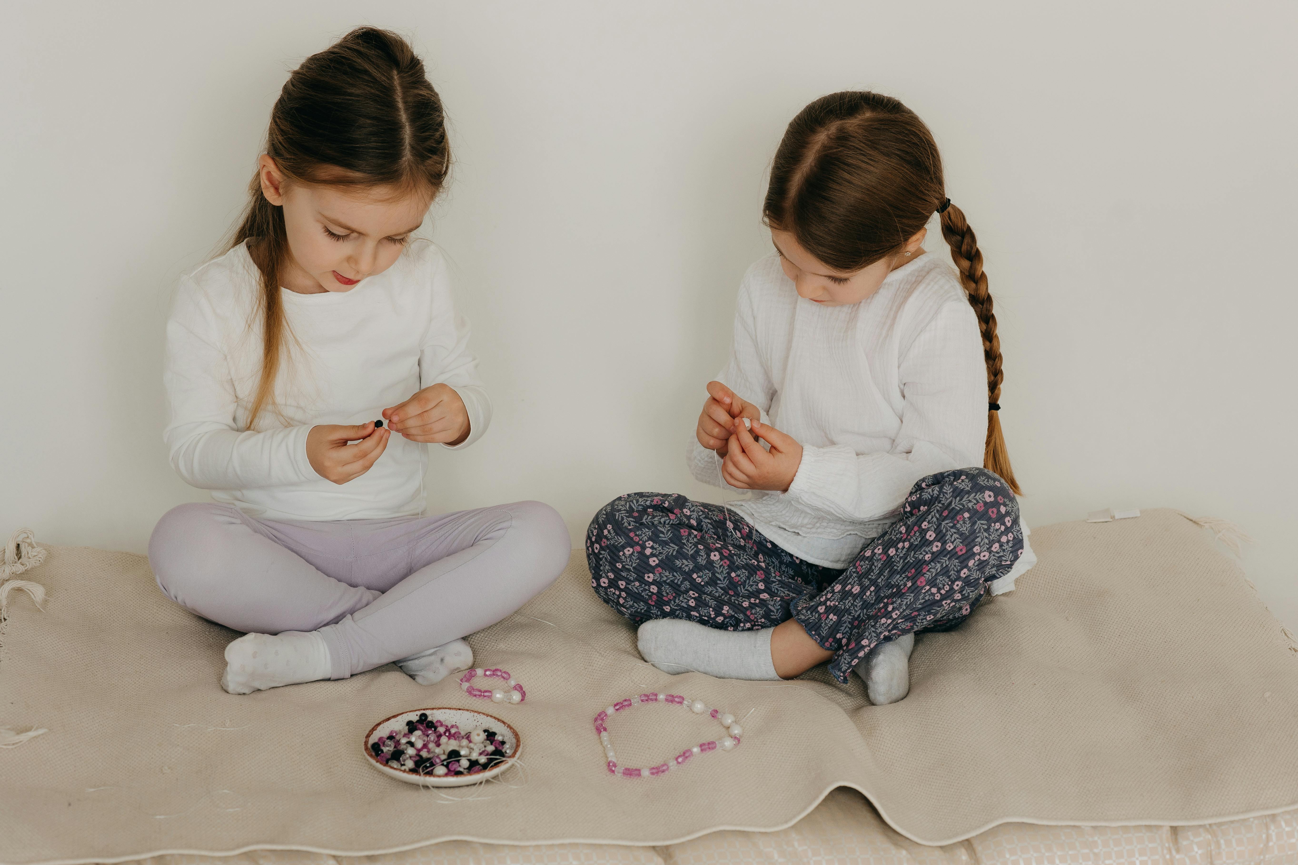 Simple Girls Photos, Download The BEST Free Simple Girls Stock Photos ...