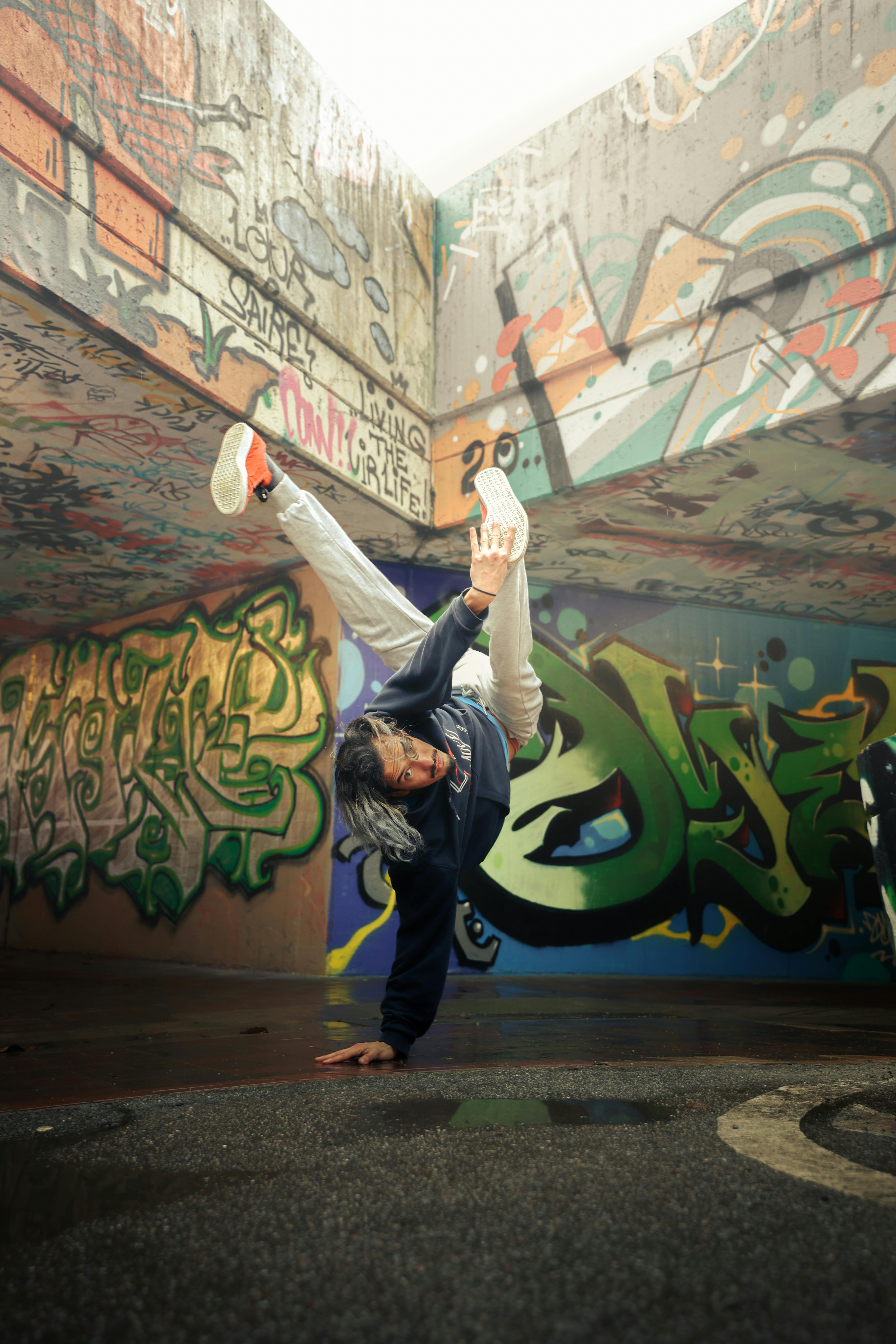 Bboy dance | 3 · Free Stock Photo