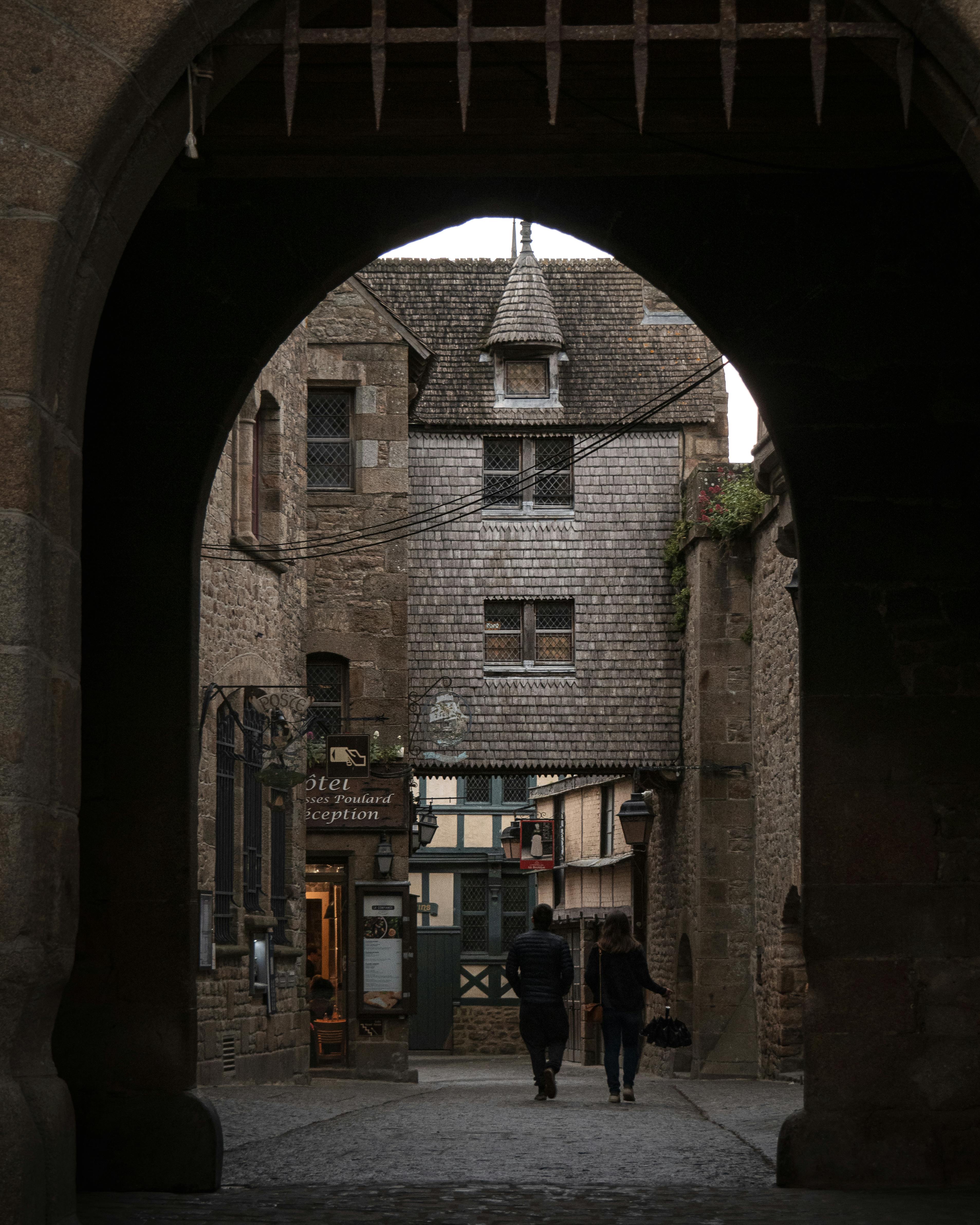 Medieval Gate · Free Stock Photo