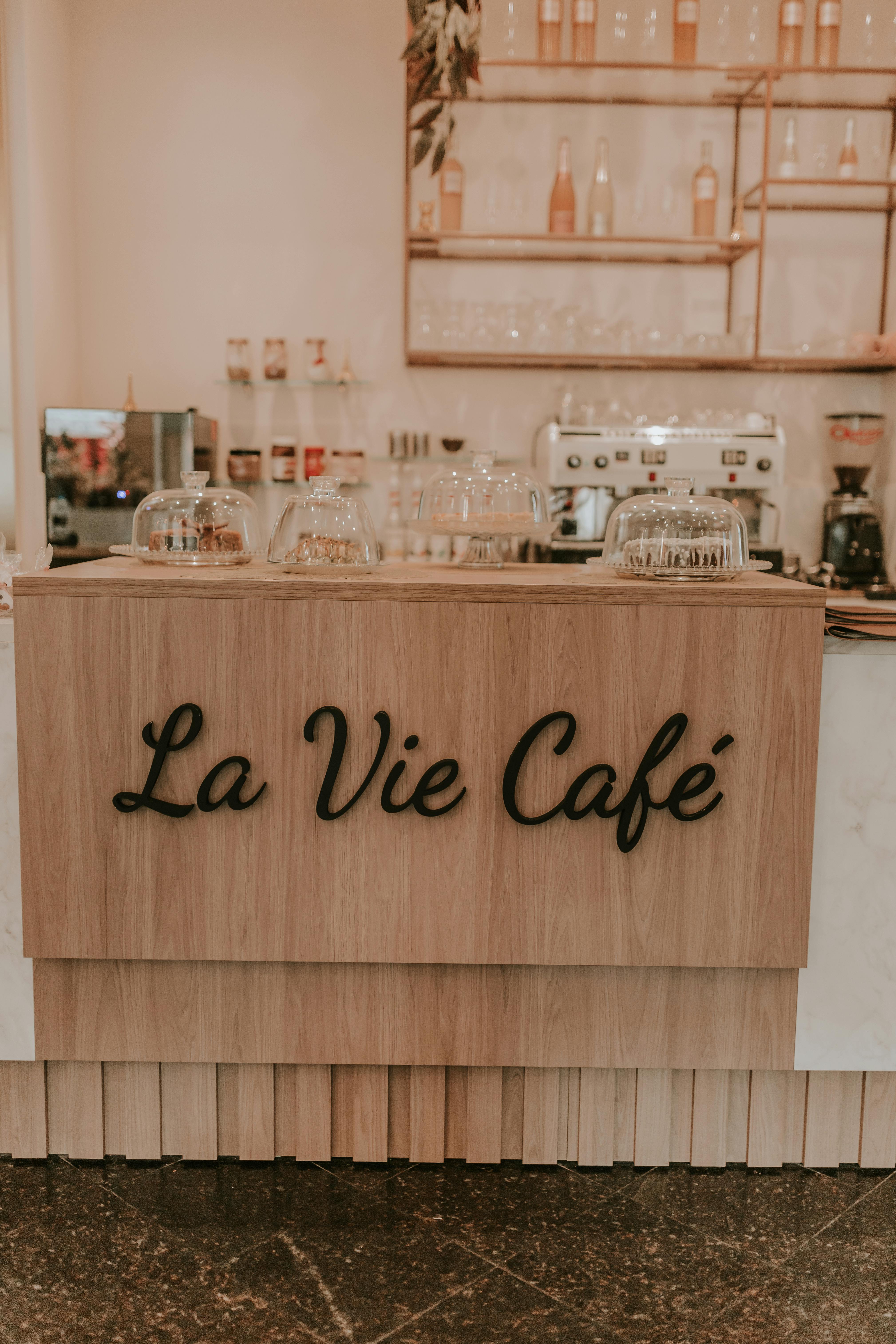 Clean Coffee Shop · Free Stock Photo