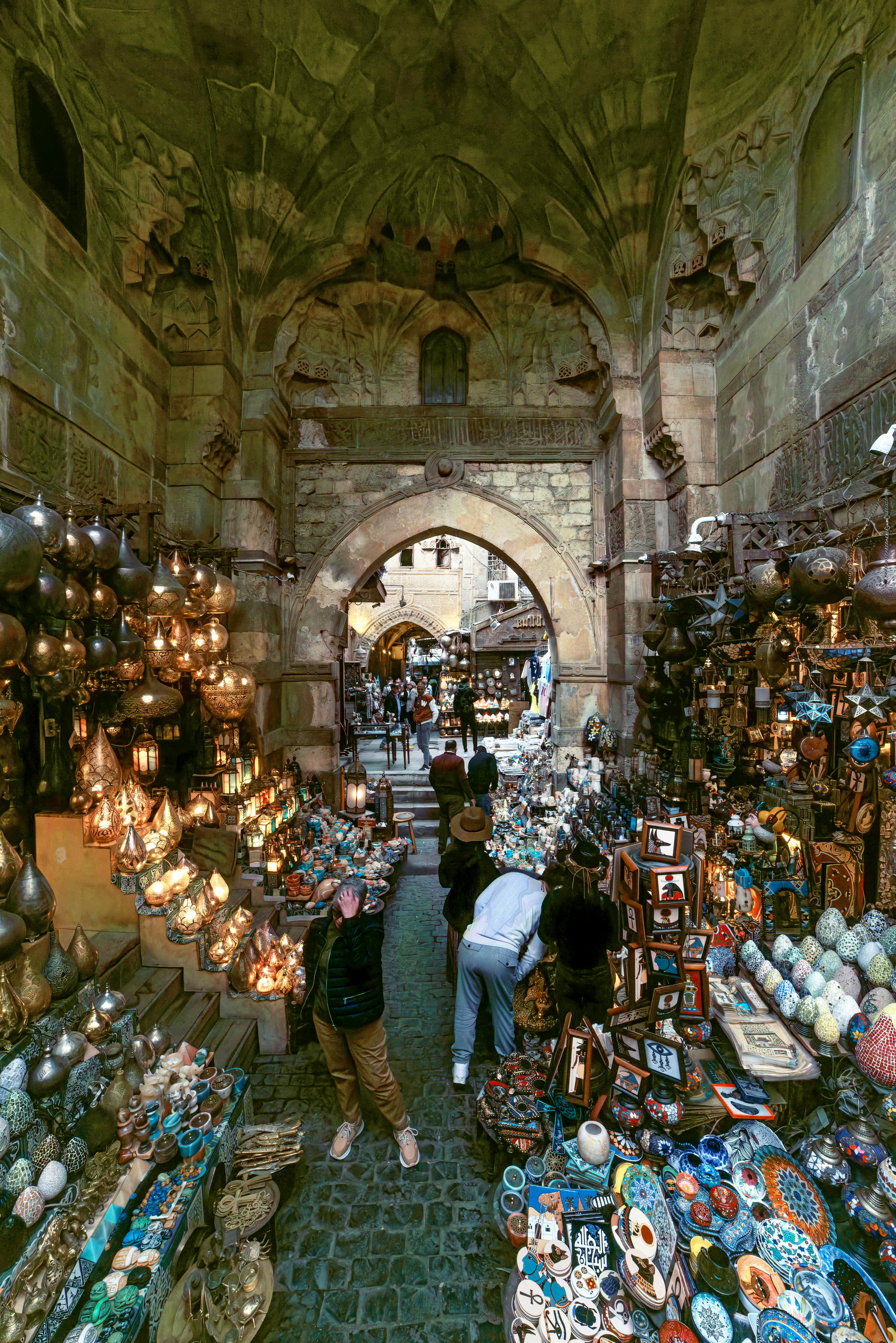 A view of a market with many items for sale · Free Stock Photo