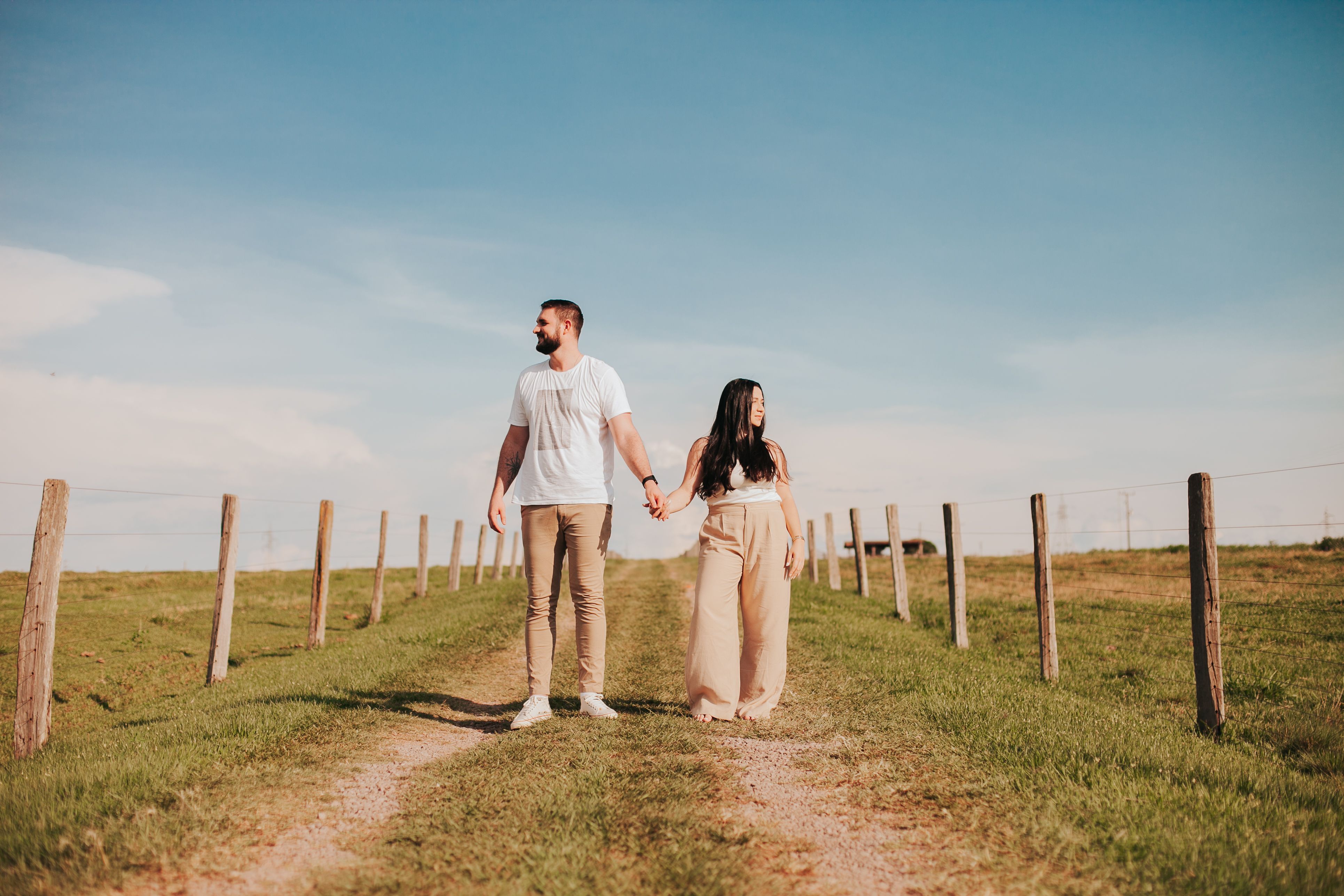 Couple Walking On Same Path Photos, Download The BEST Free Couple ...