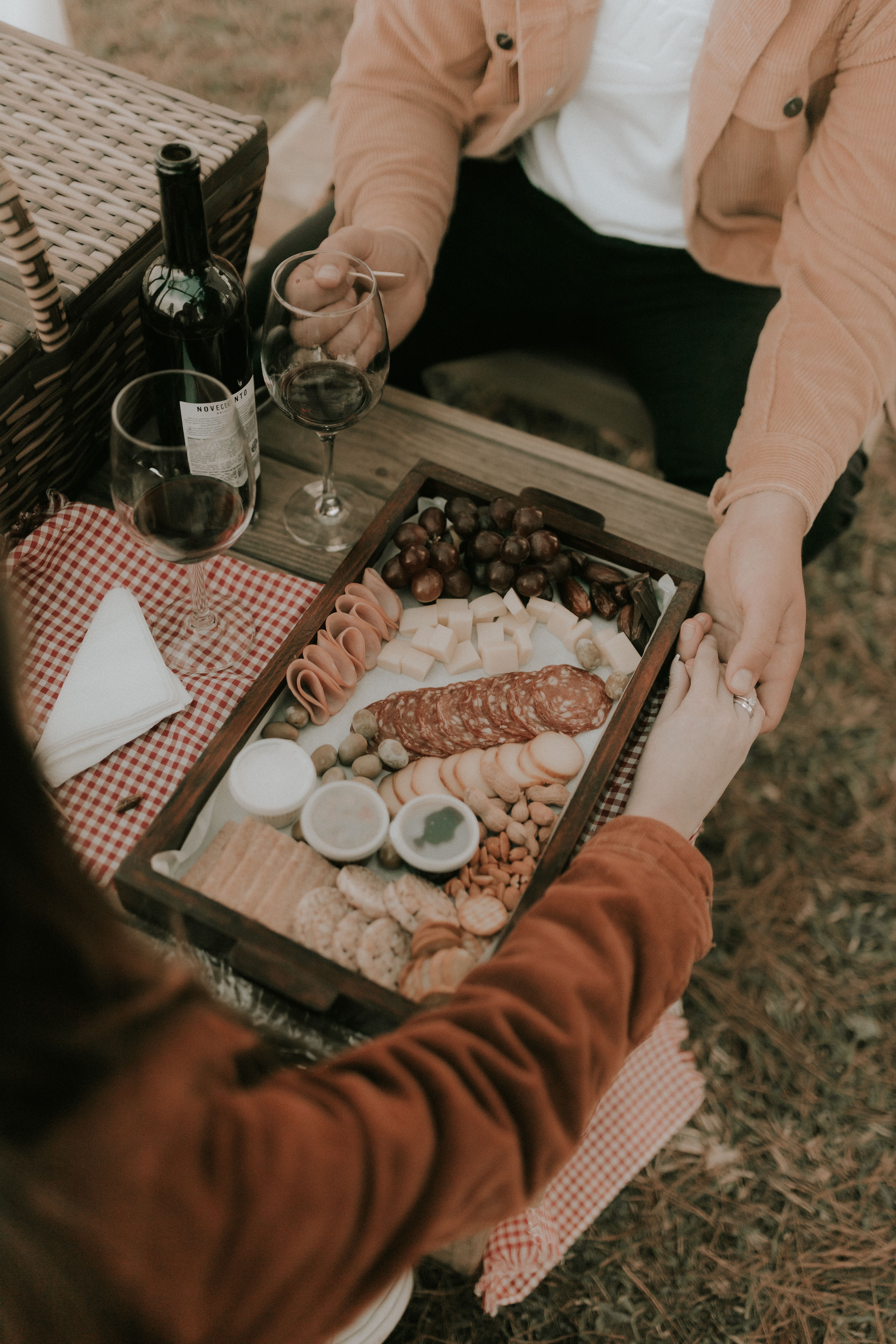 Couples Food Sharing Photos, Download The BEST Free Couples Food ...