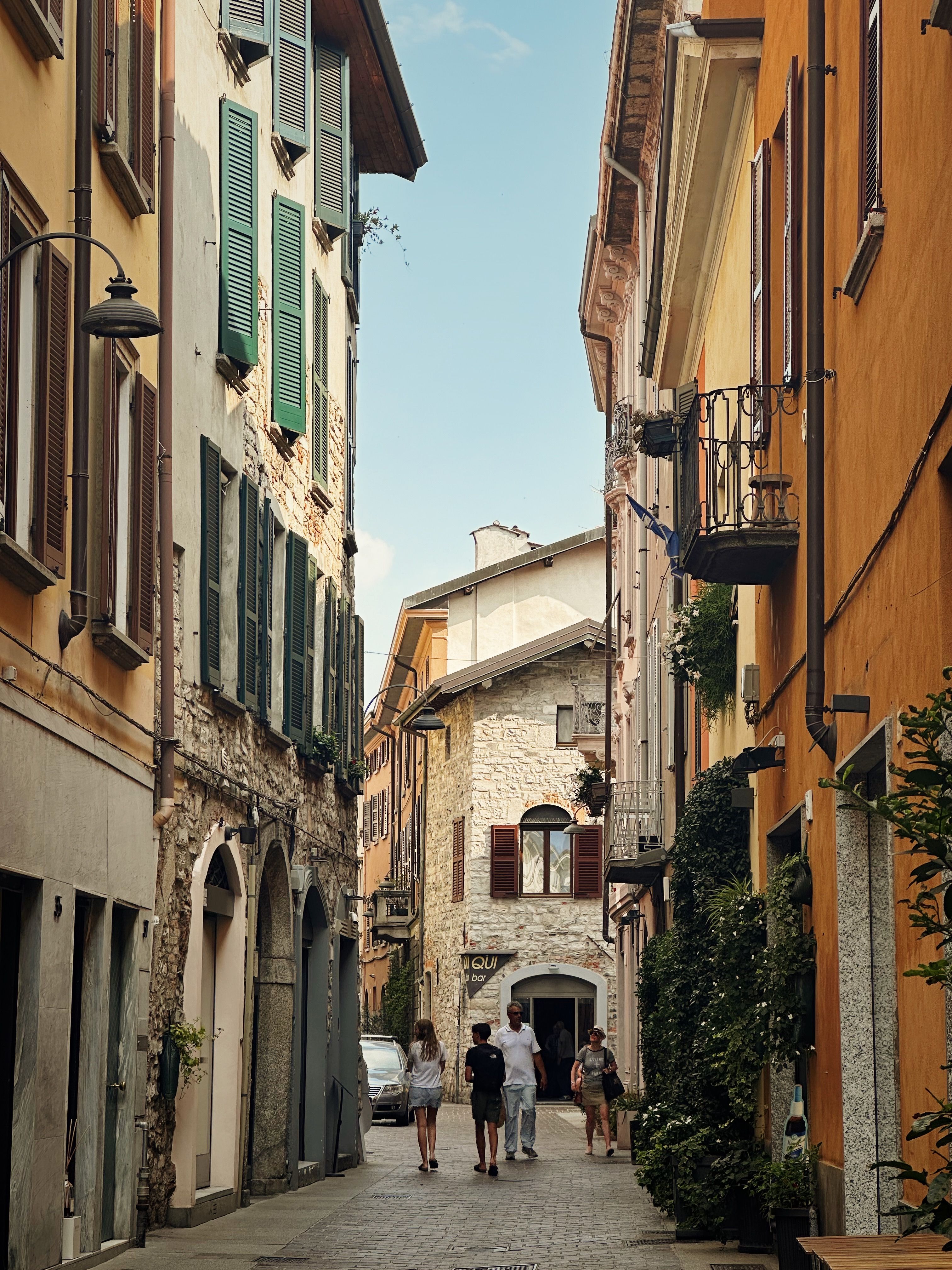 Como Street · Free Stock Photo