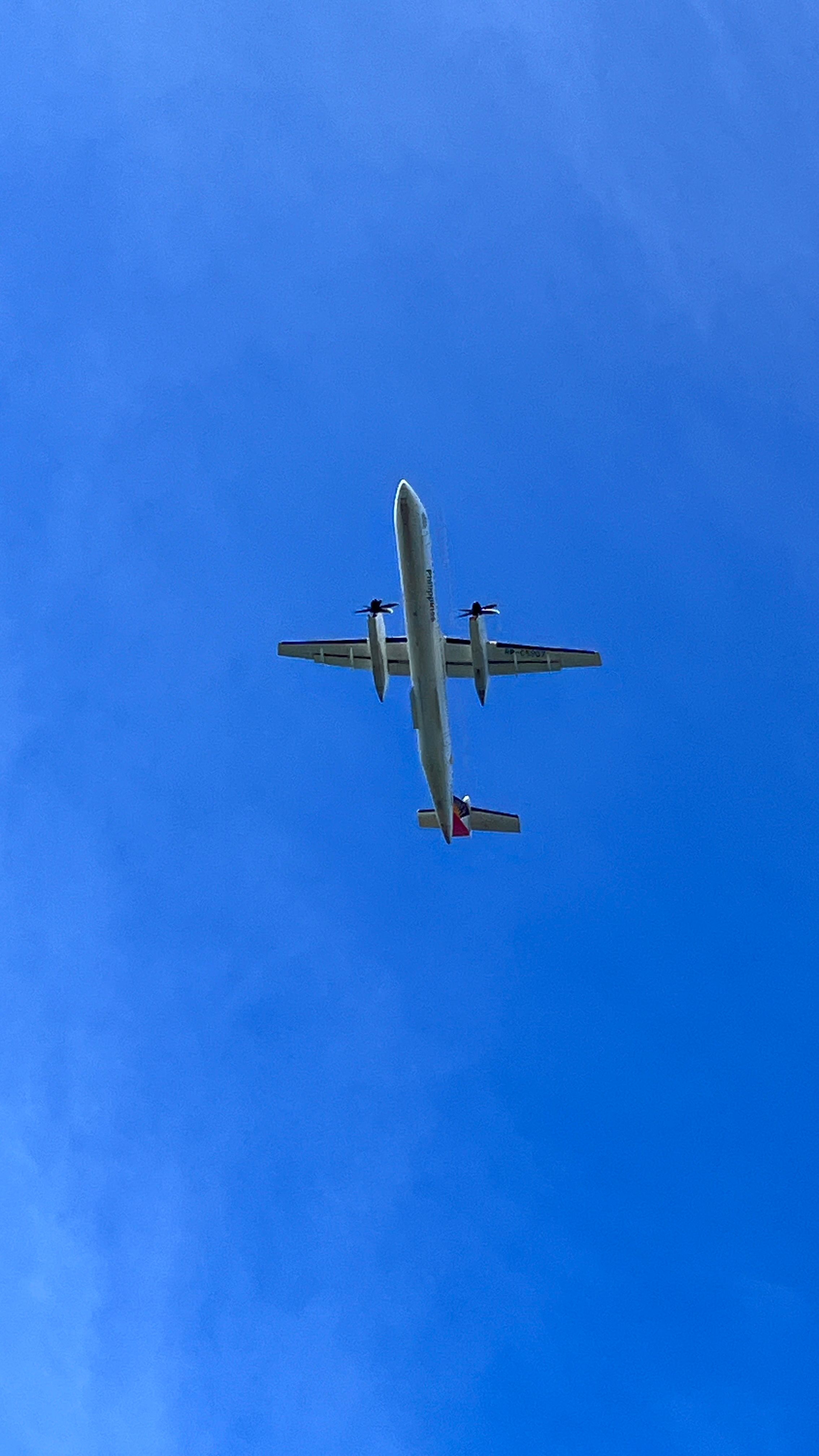 Gray Airplane · Free Stock Photo