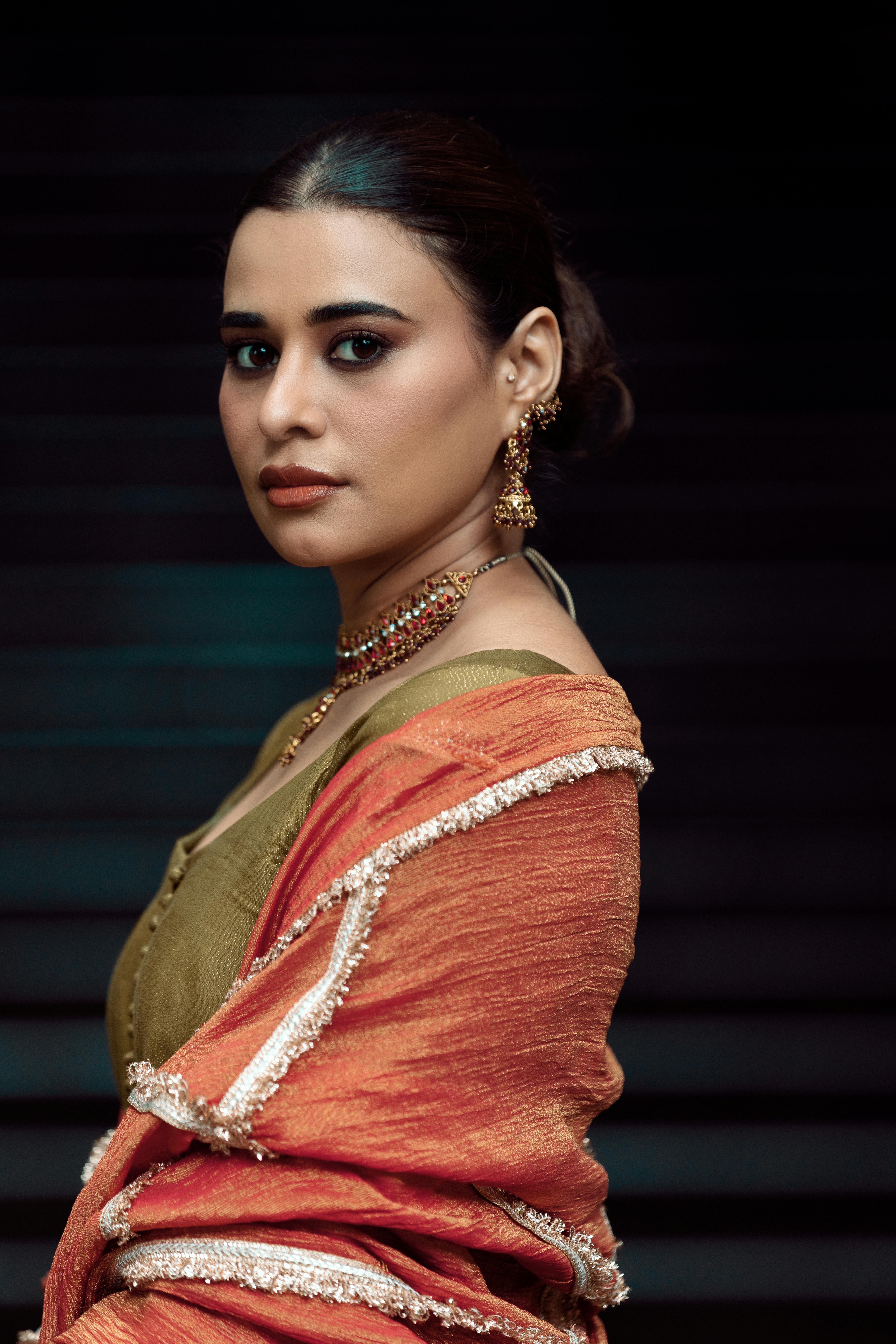 Saree Without Face Photos, Download The BEST Free Saree Without Face ...