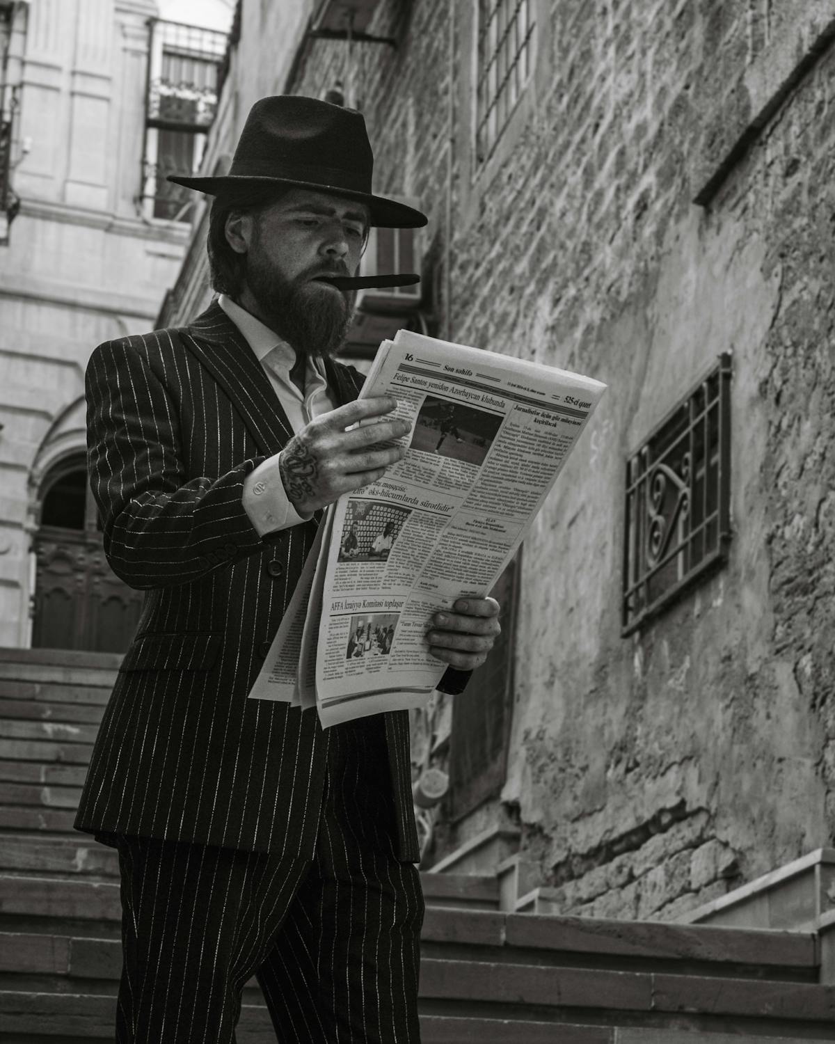 1950s Mafia Man Suit Fedora Cigar Photos, Download The BEST Free 1950s ...