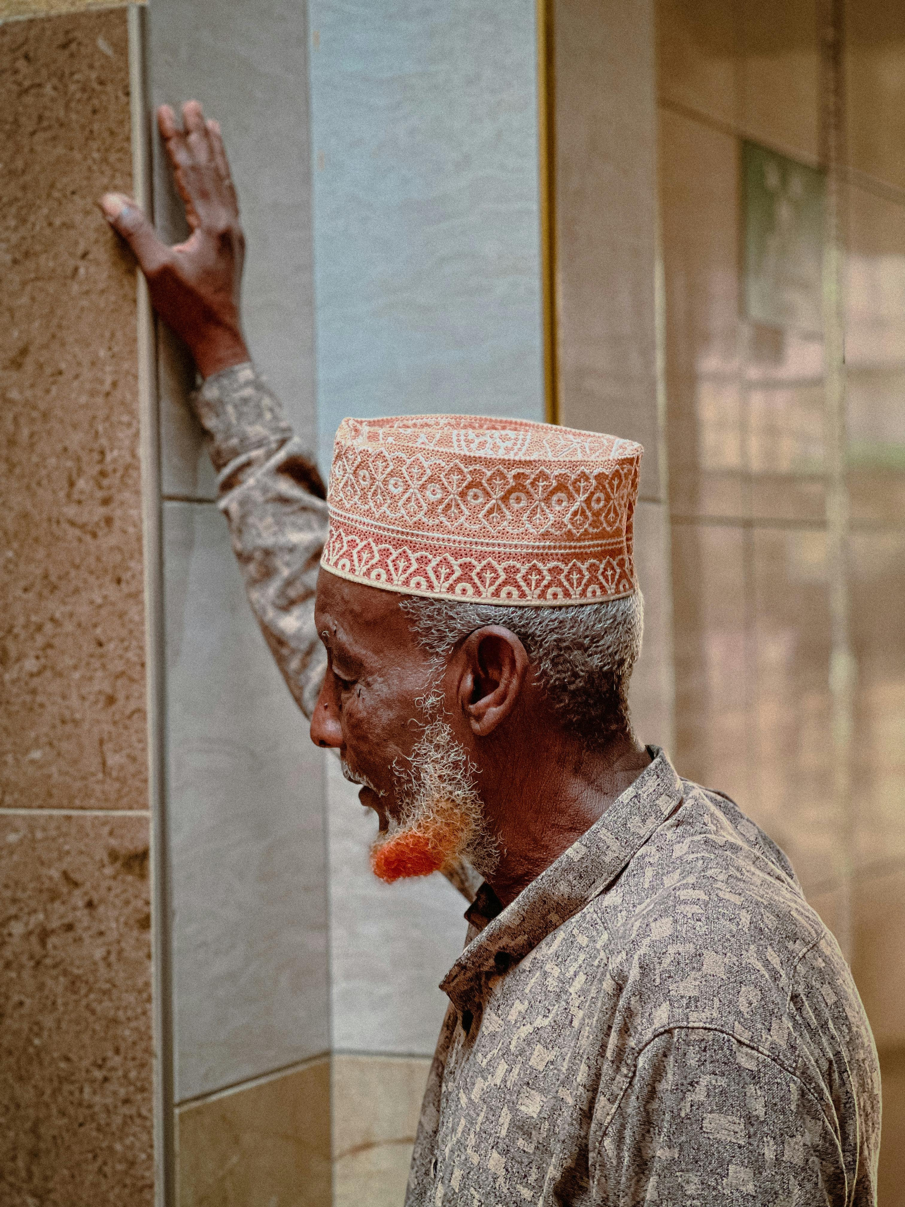 Kenyan Middle Aged Man Photos, Download The BEST Free Kenyan Middle ...