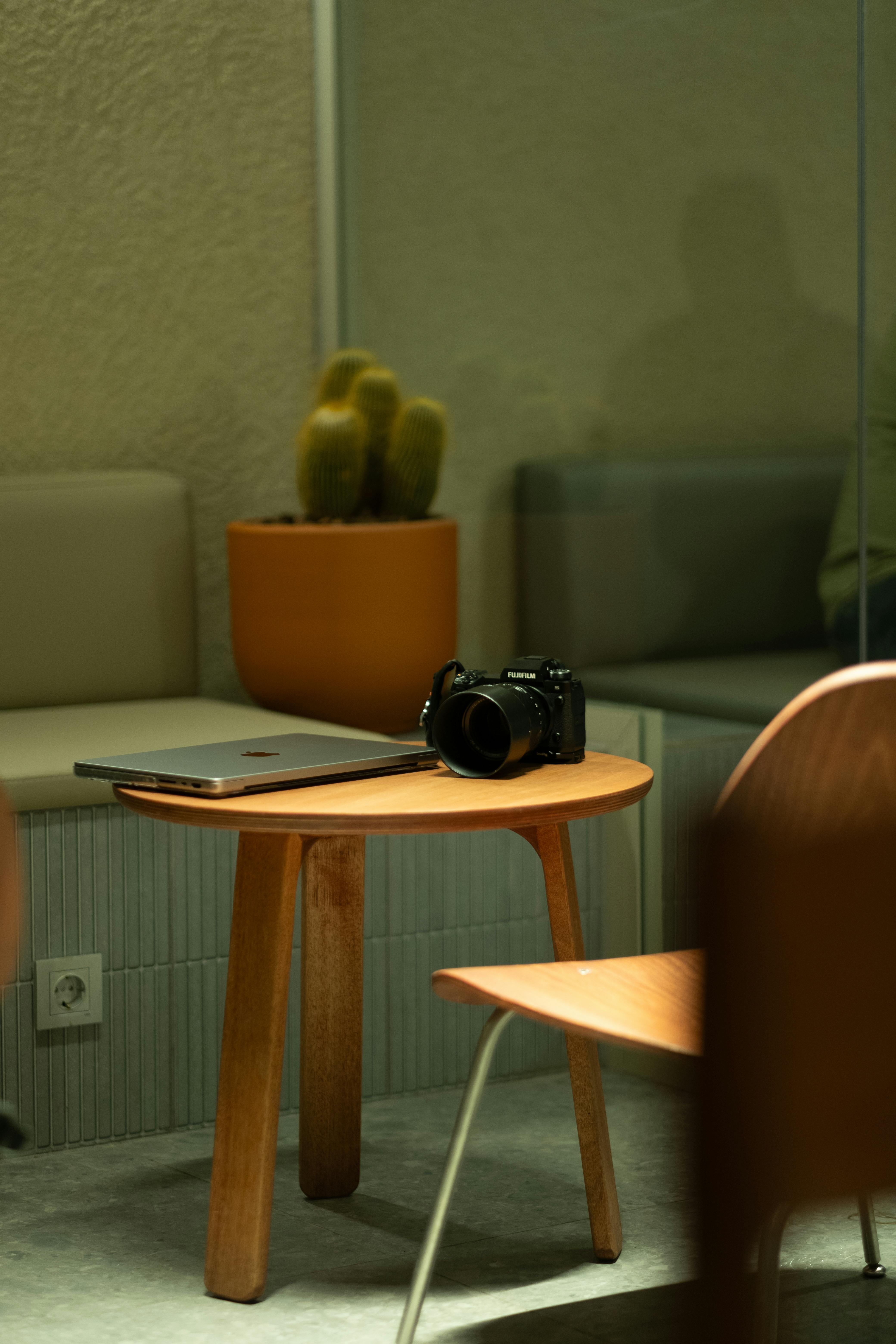 Working Dest Photos, Download The BEST Free Working Dest Stock Photos ...