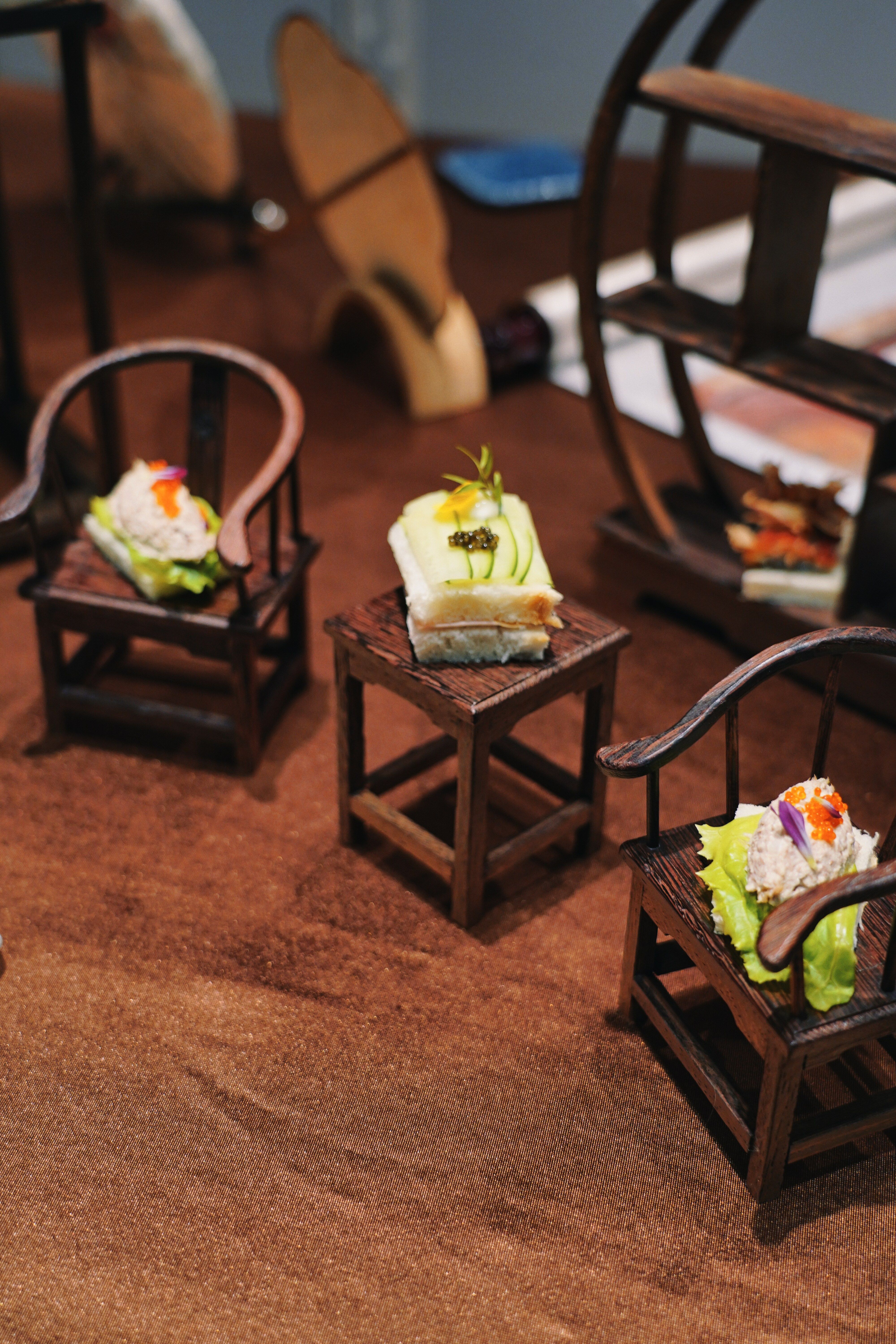 A miniature table with food on it · Free Stock Photo