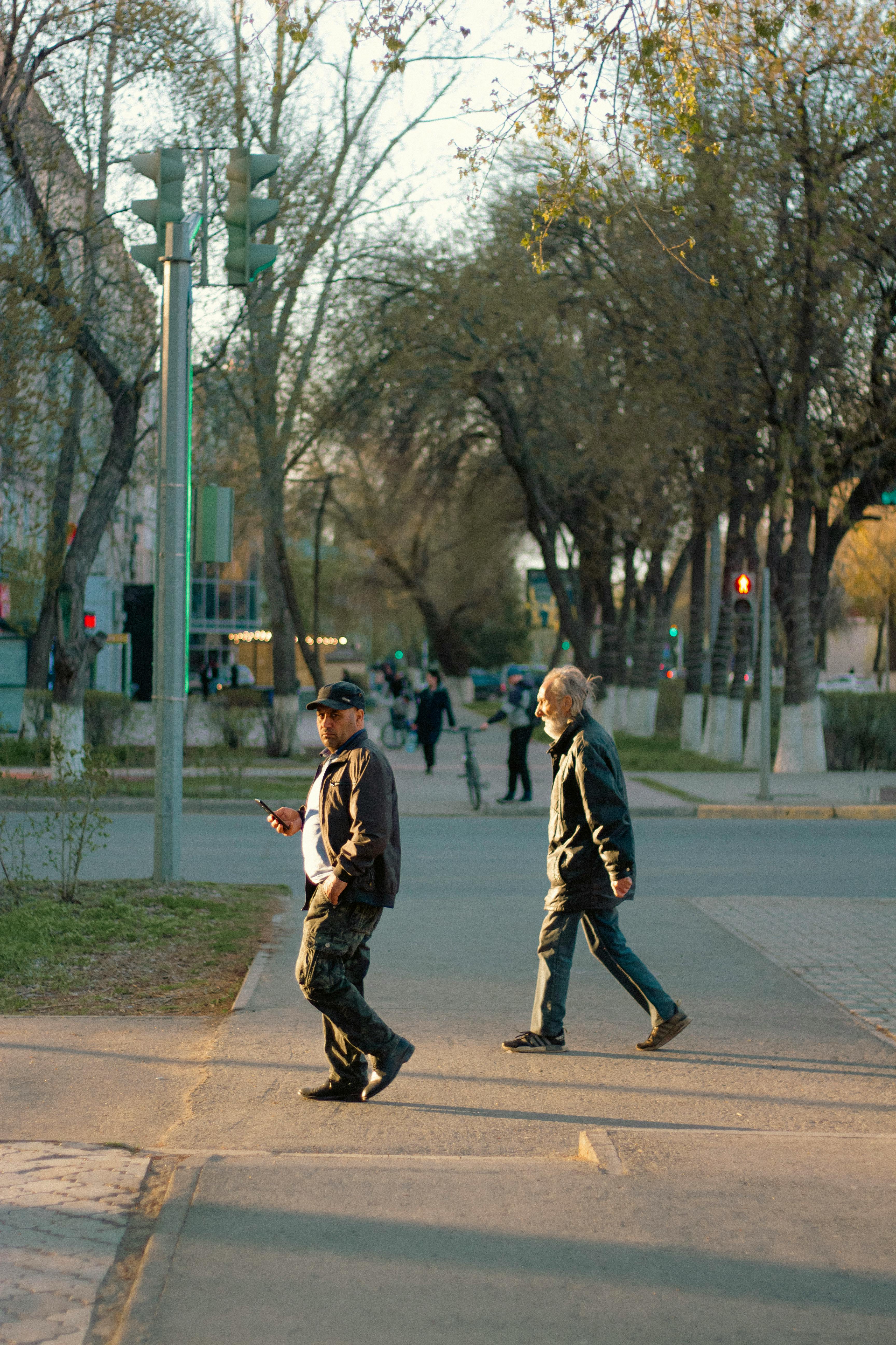 People Walking · Free Stock Photo