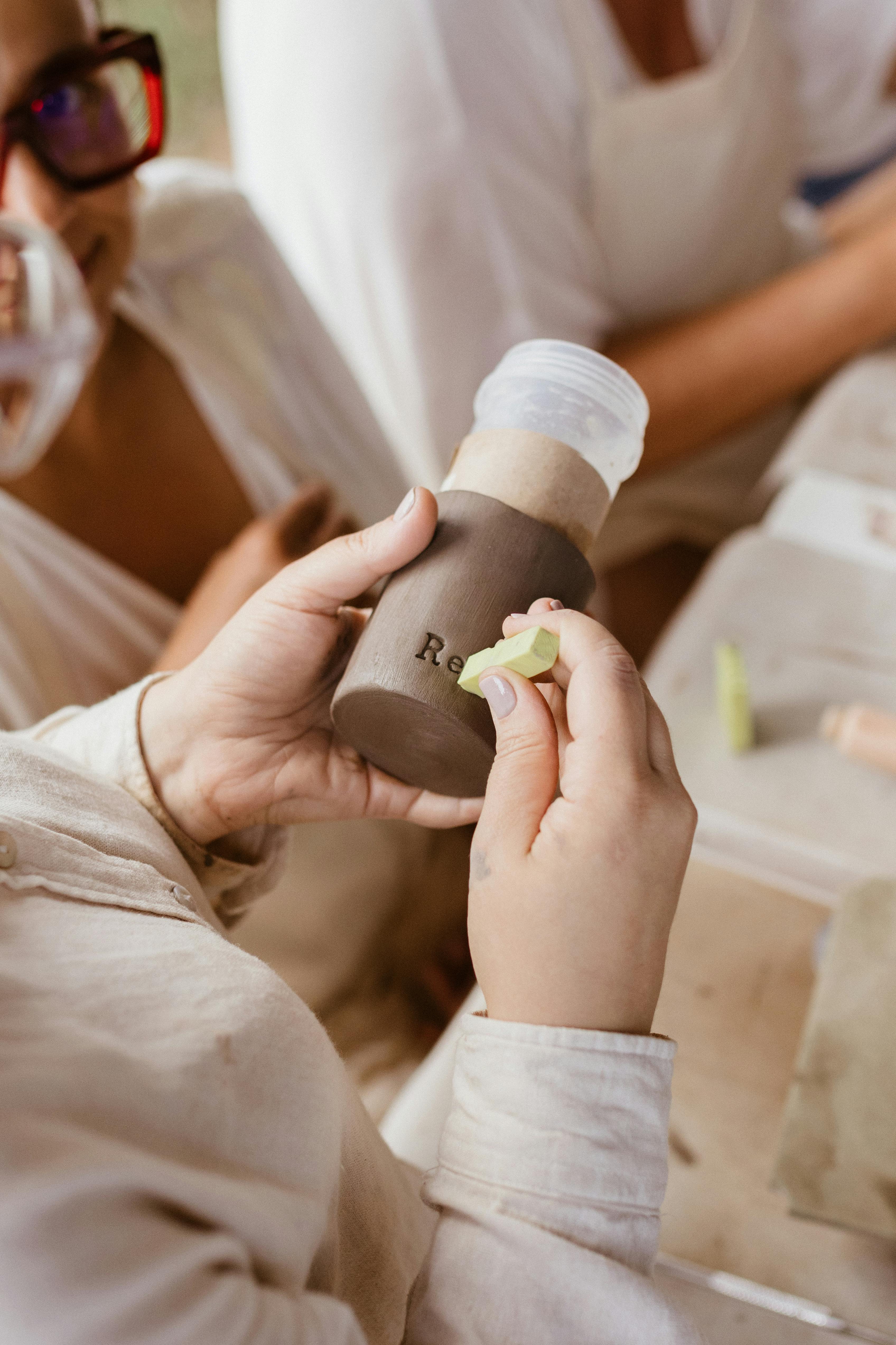 Foto de stock gratuita sobre actividad interior, aprendiendo, arte ...