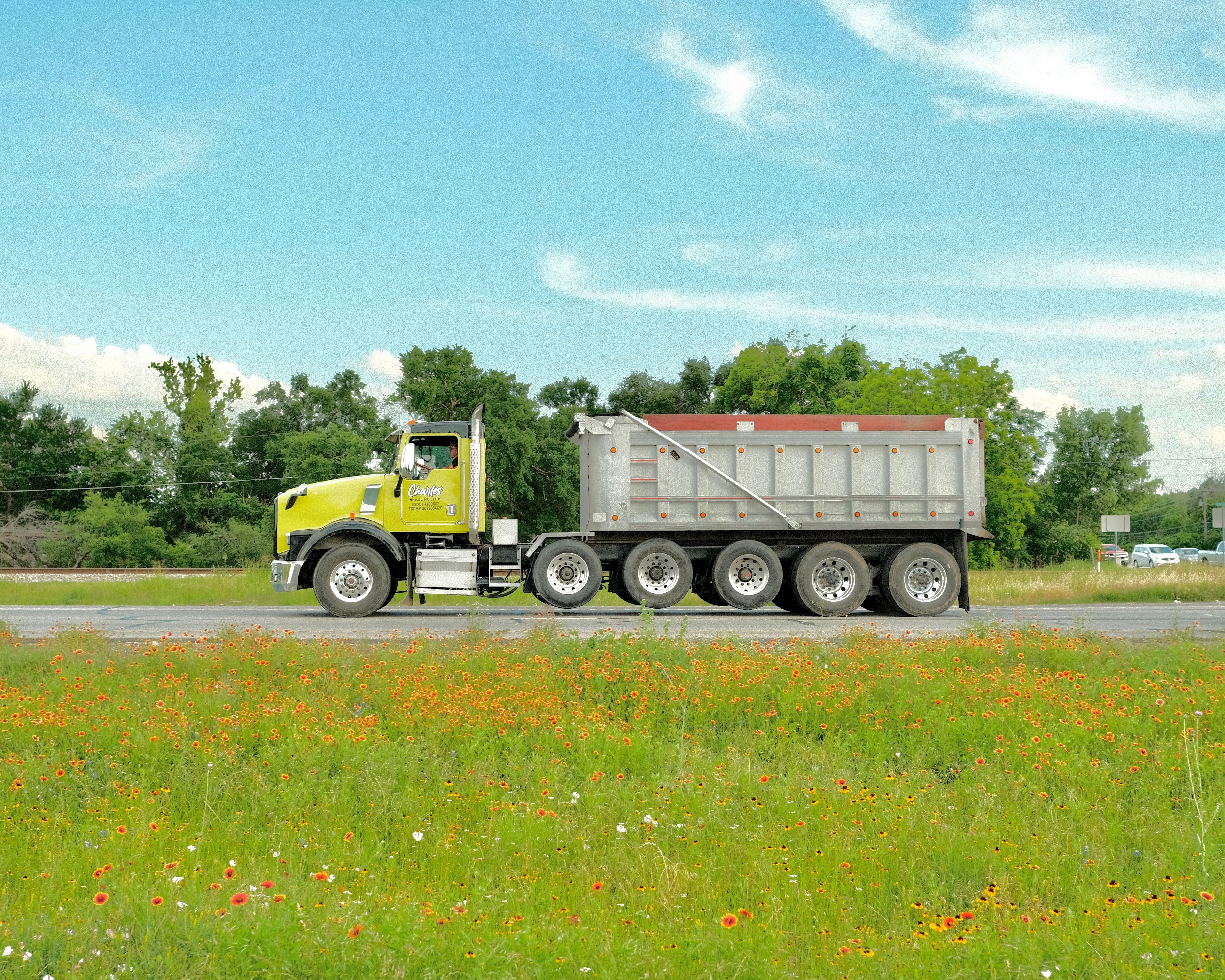 Truck Vehicle With Trailers In Background Photos, Download The BEST ...