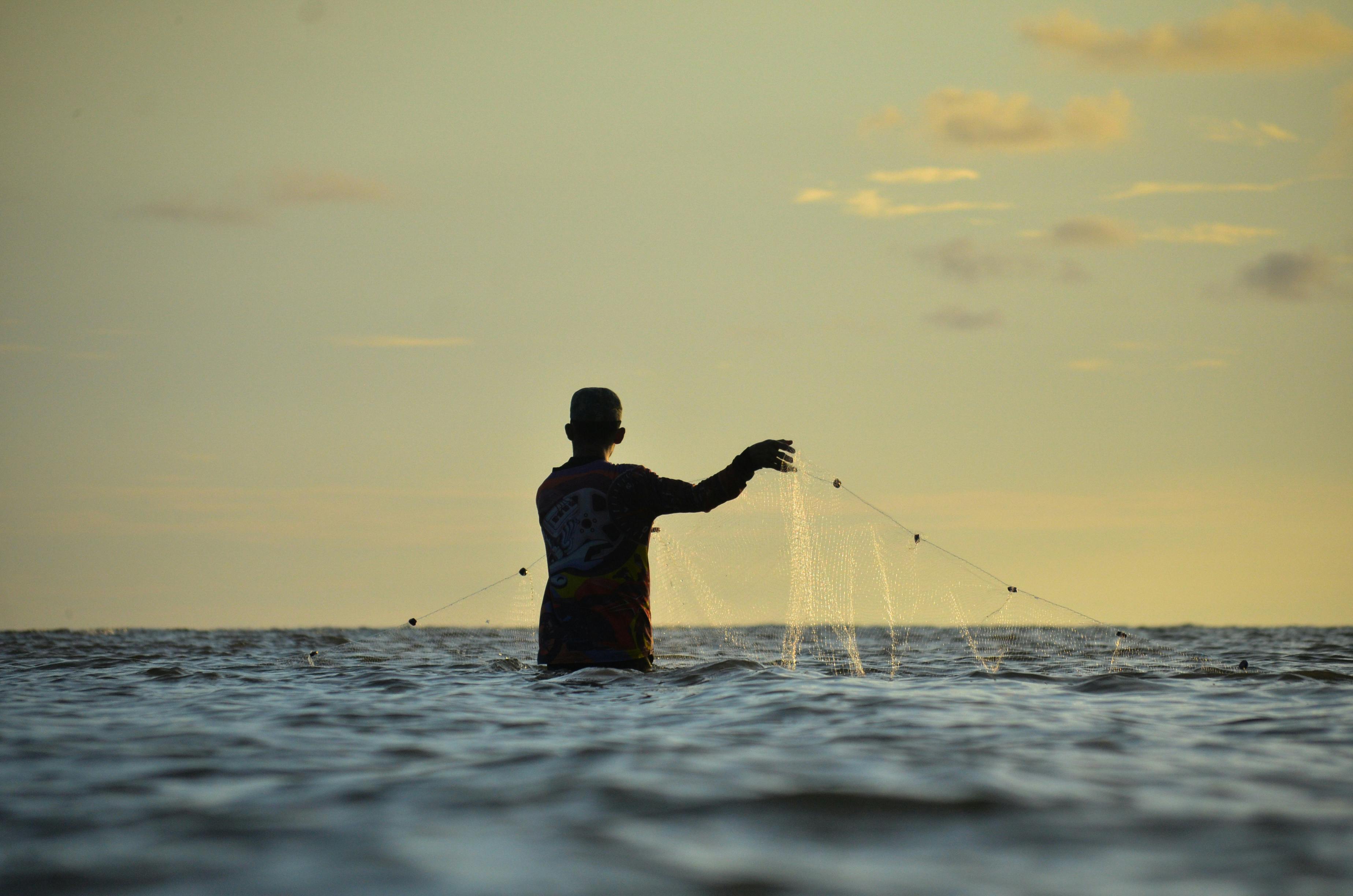 Pukot Fishing (Net Fishing) · Free Stock Photo