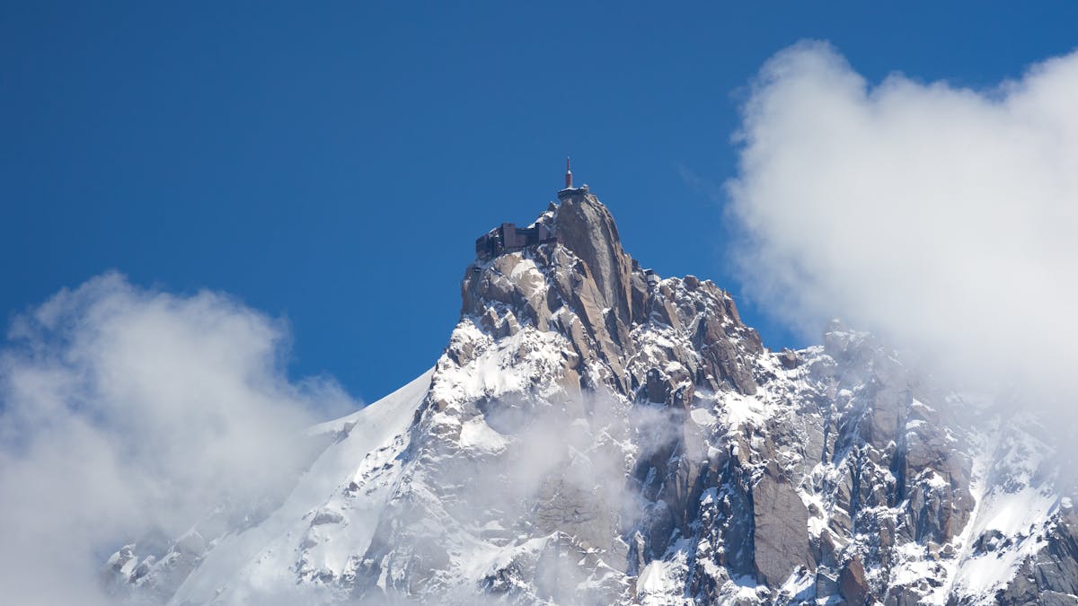 Mountain Person Photos, Download The BEST Free Mountain Person Stock ...