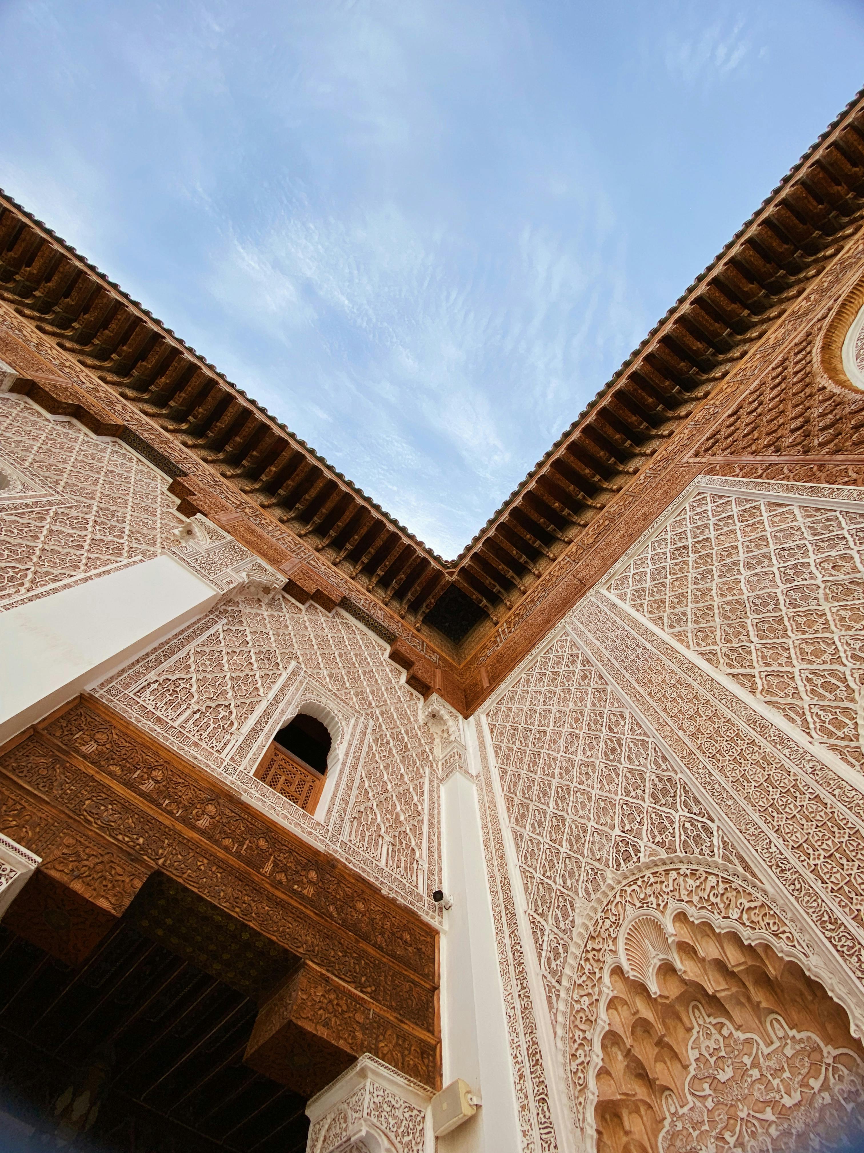 The ceiling of an arabic building with intricate designs · Free Stock Photo