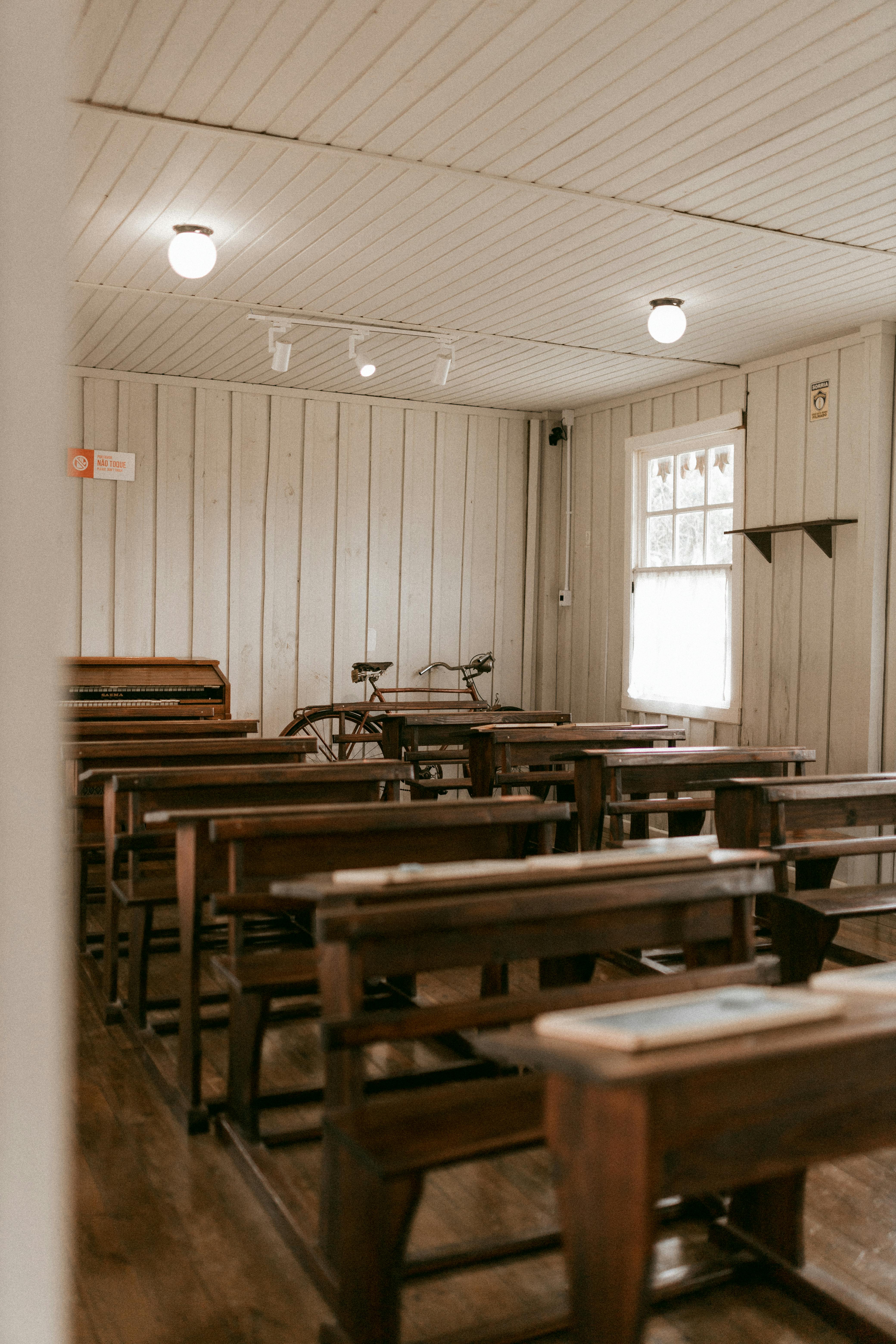 Classroom House Photos, Download The BEST Free Classroom House Stock ...